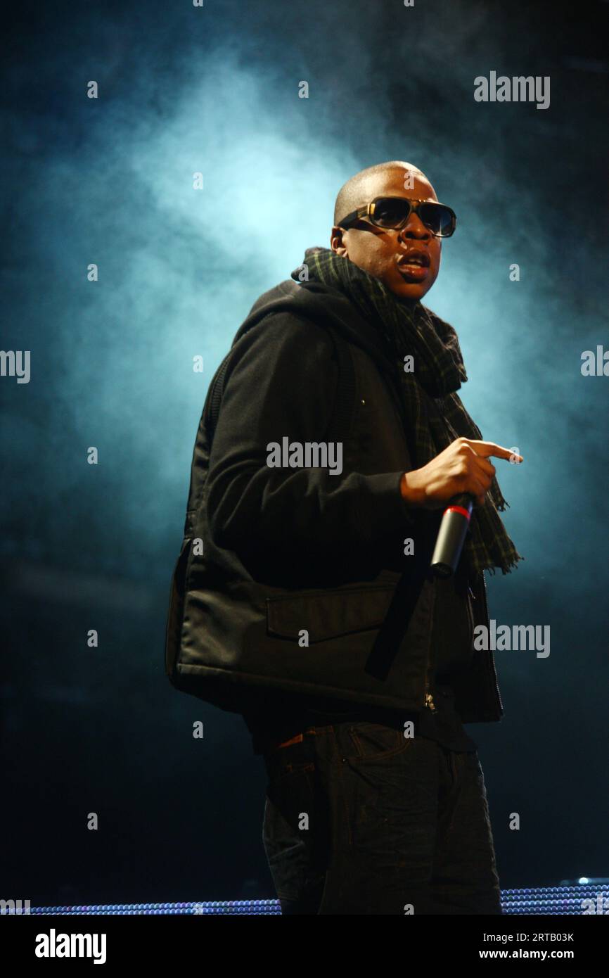 Glastonbury 2008 jay z hi-res stock photography and images - Alamy