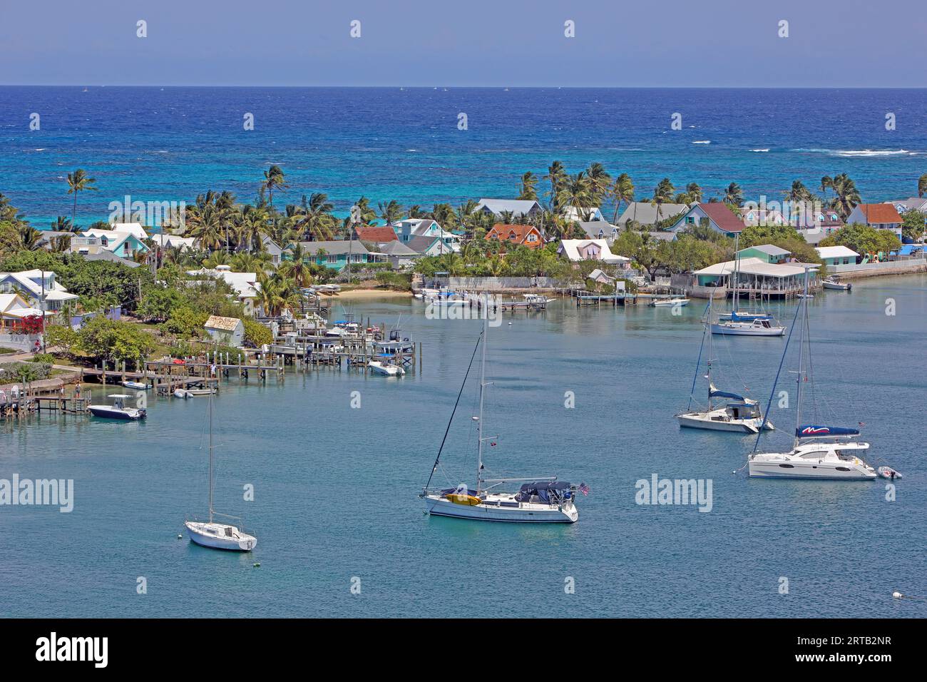 Bahamas air photo islands hi-res stock photography and images - Alamy
