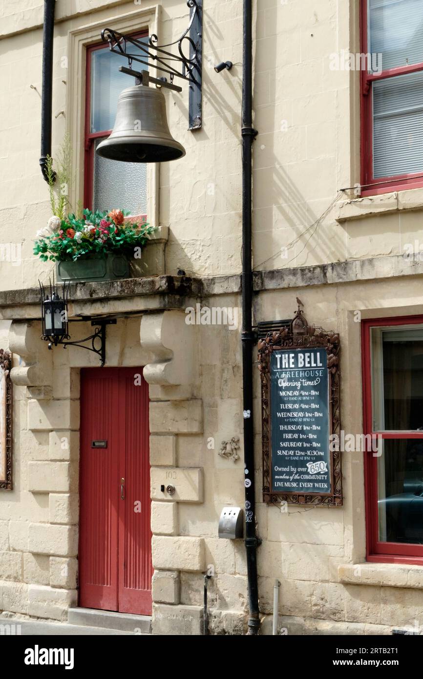 The bell pub bath hi-res stock photography and images - Alamy