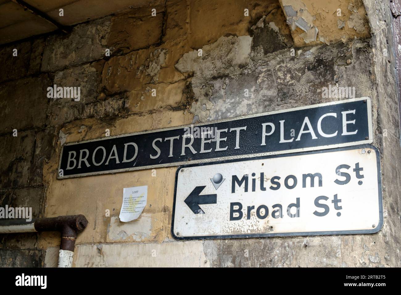 Sign for Broad Street Place leading to Milsom Street Bath Somerset UK ...