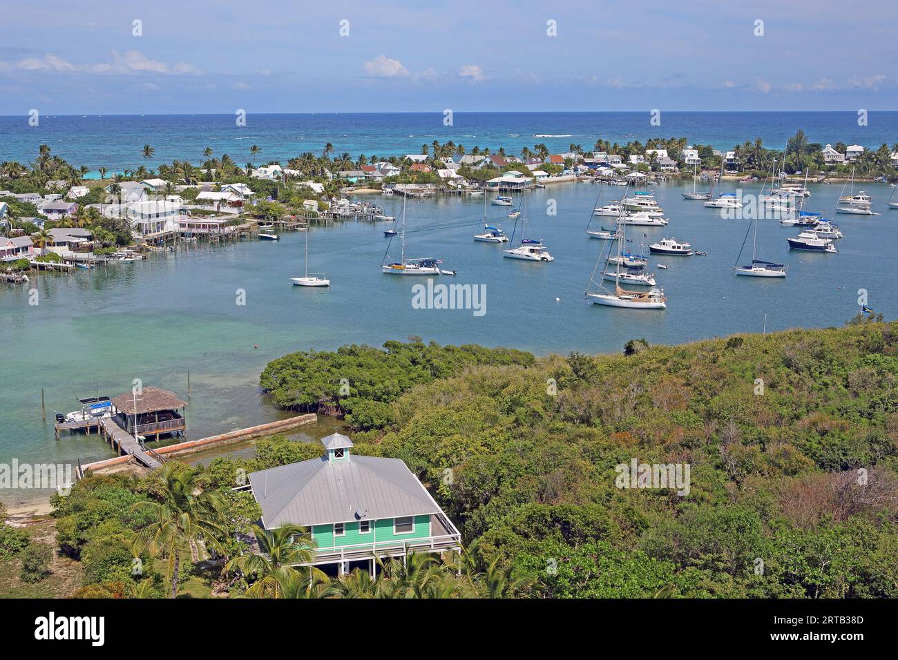 Bahamas air photo islands hi-res stock photography and images - Alamy