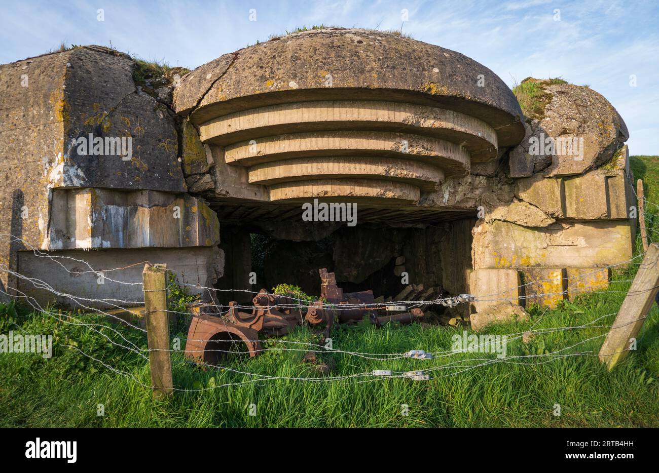 The Longues-sur-Mer battery, World War II Artillery in France Stock ...