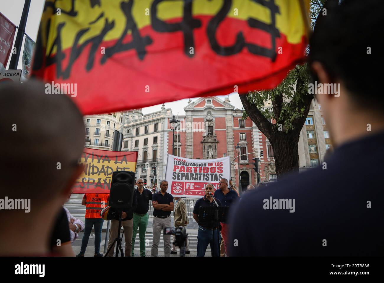 Falangist hi-res stock photography and images - Alamy