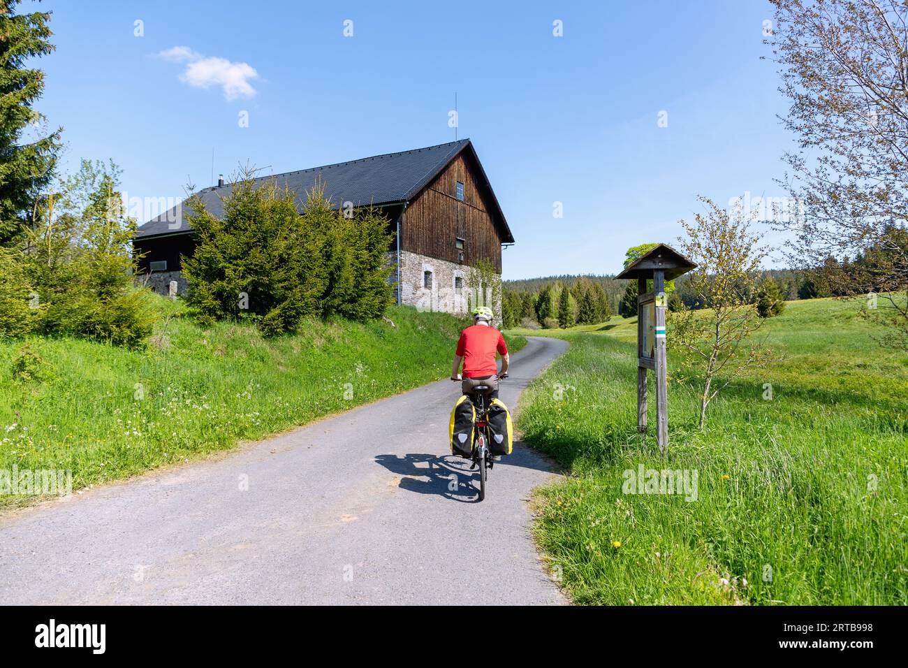 Cycle path on the glassworks route near Nový Brunst in the Šumava ...