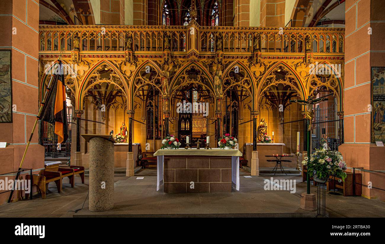 Altar room and Gothic choir in the Church of Our Lady of Oberwesel ...