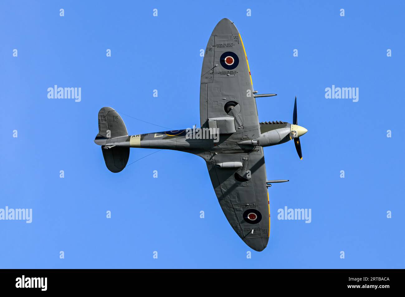 Old spitfire hi-res stock photography and images - Alamy