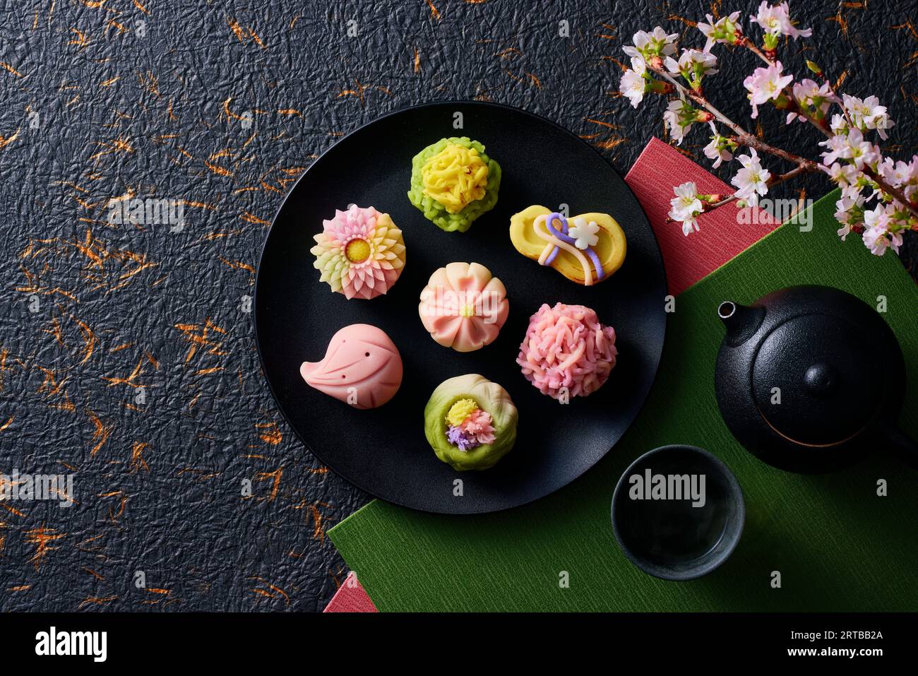 Modern japanese sweets hi-res stock photography and images - Alamy