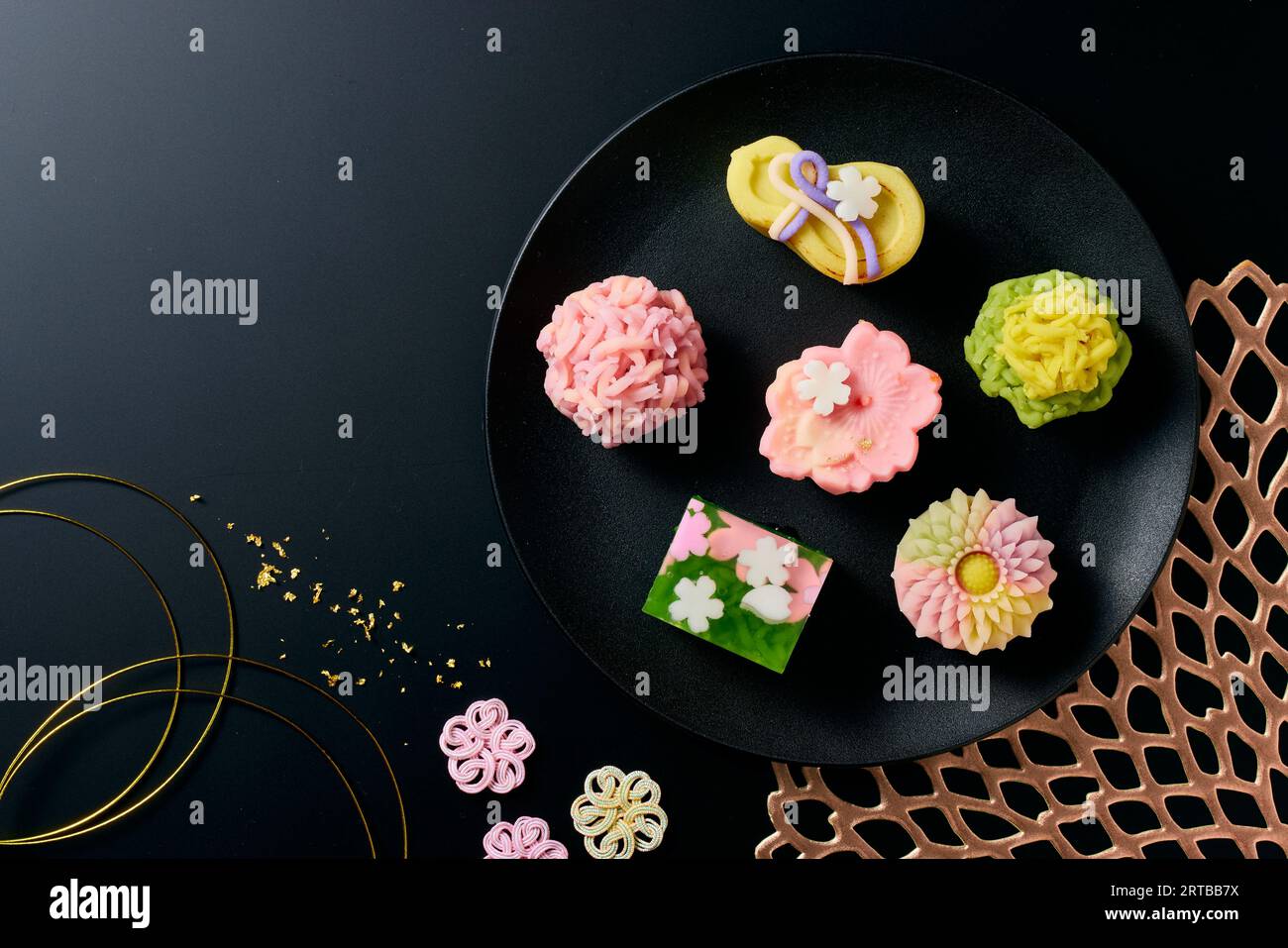 Modern japanese sweets hi-res stock photography and images - Alamy