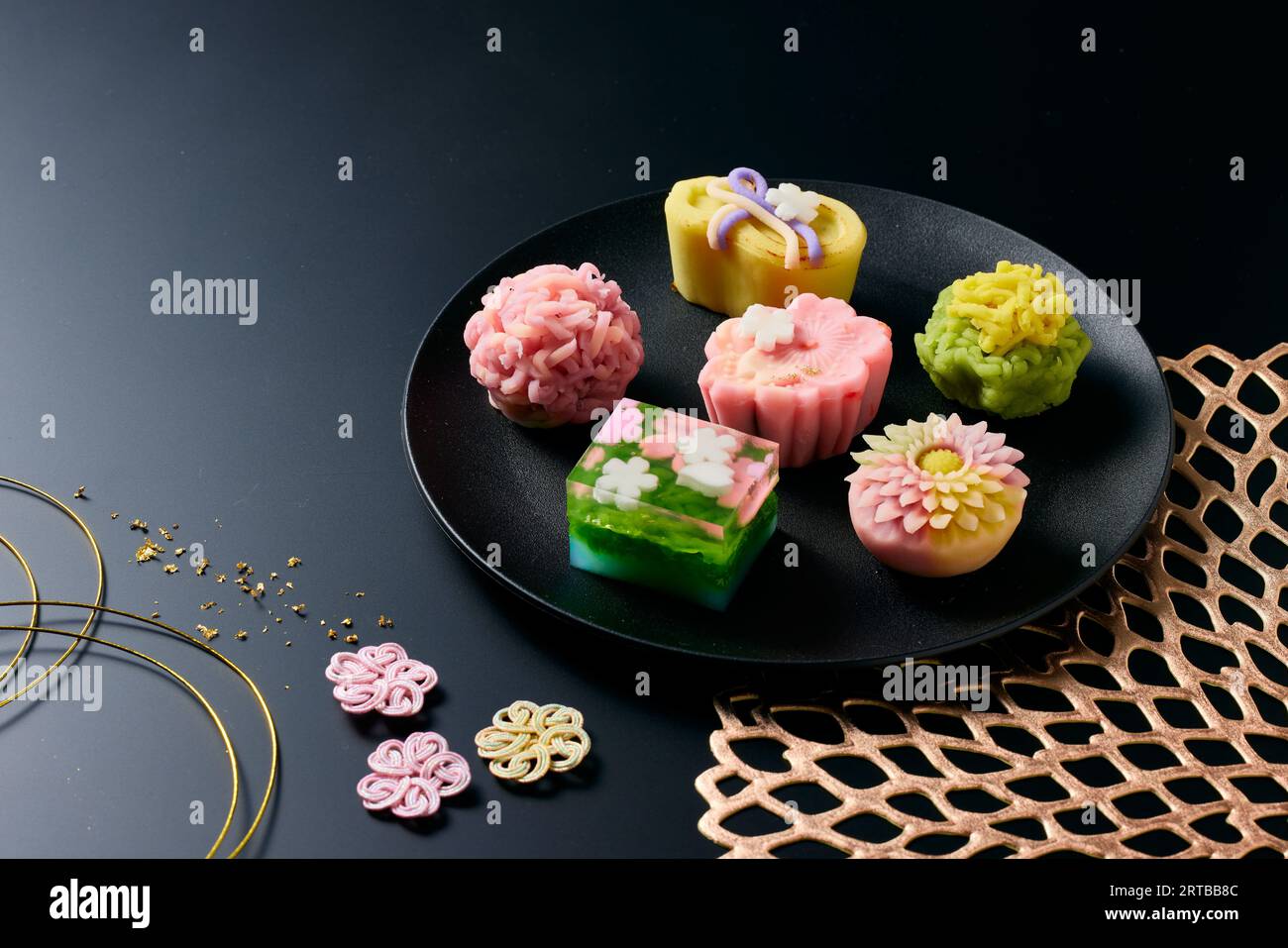 Modern japanese sweets hi-res stock photography and images - Alamy