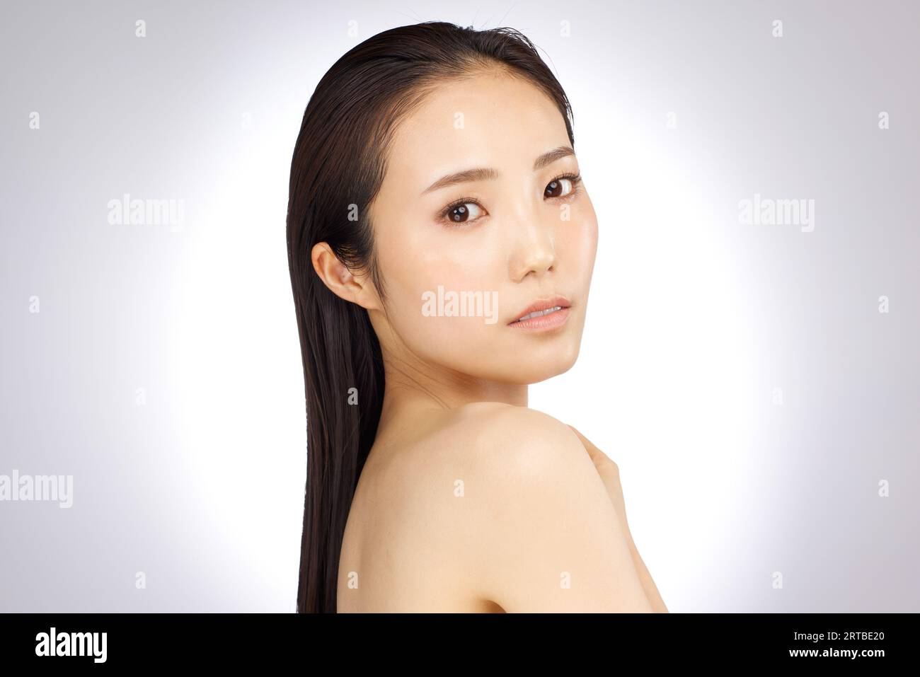 Portrait shot beautiful asian woman hi-res stock photography and images ...