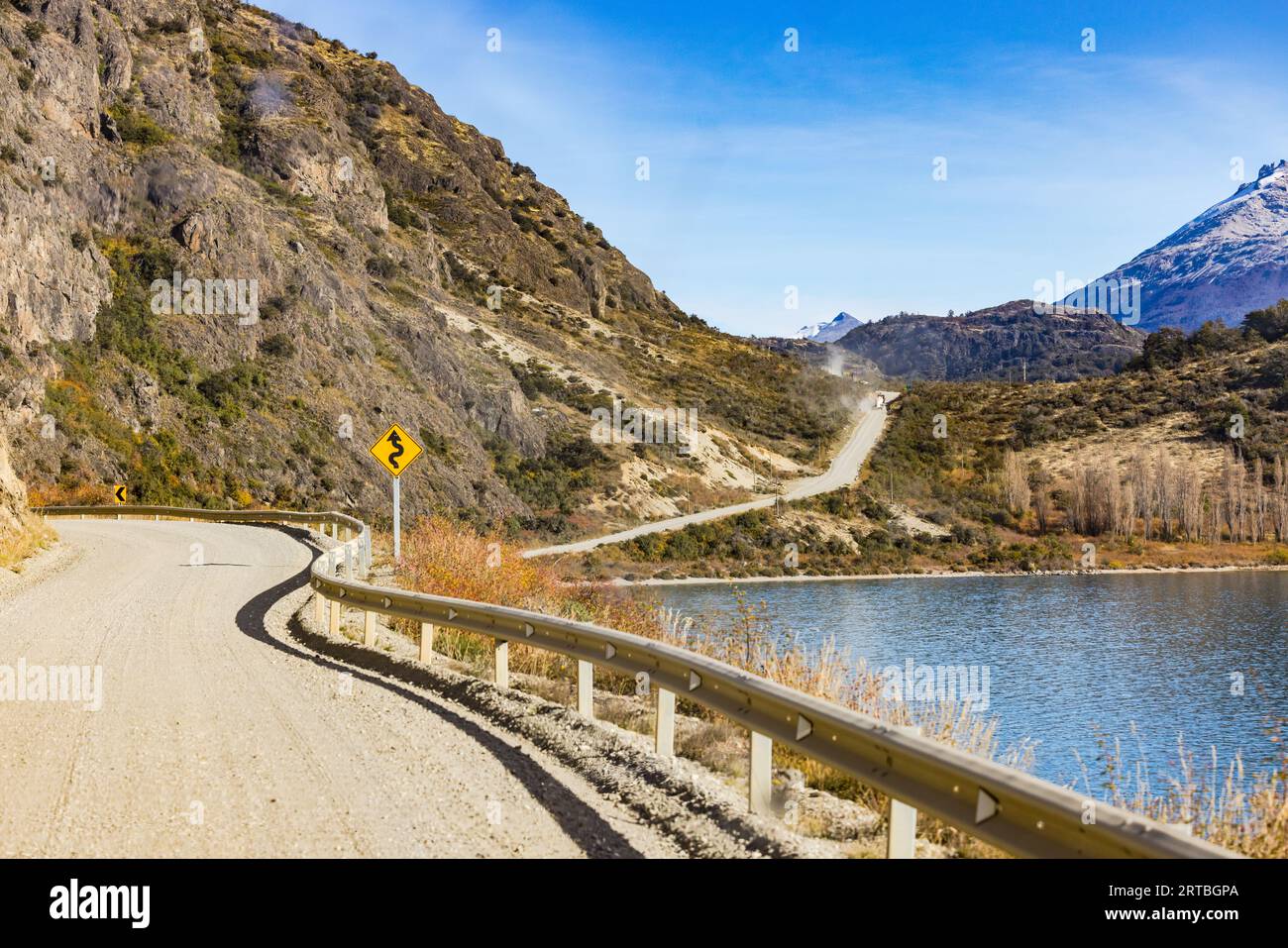 Adventure road trip in the Andes on the gravel road Ruta 265 along Lago ...