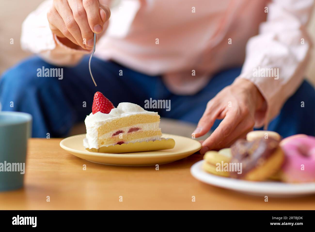 Pastry coating hi-res stock photography and images - Alamy