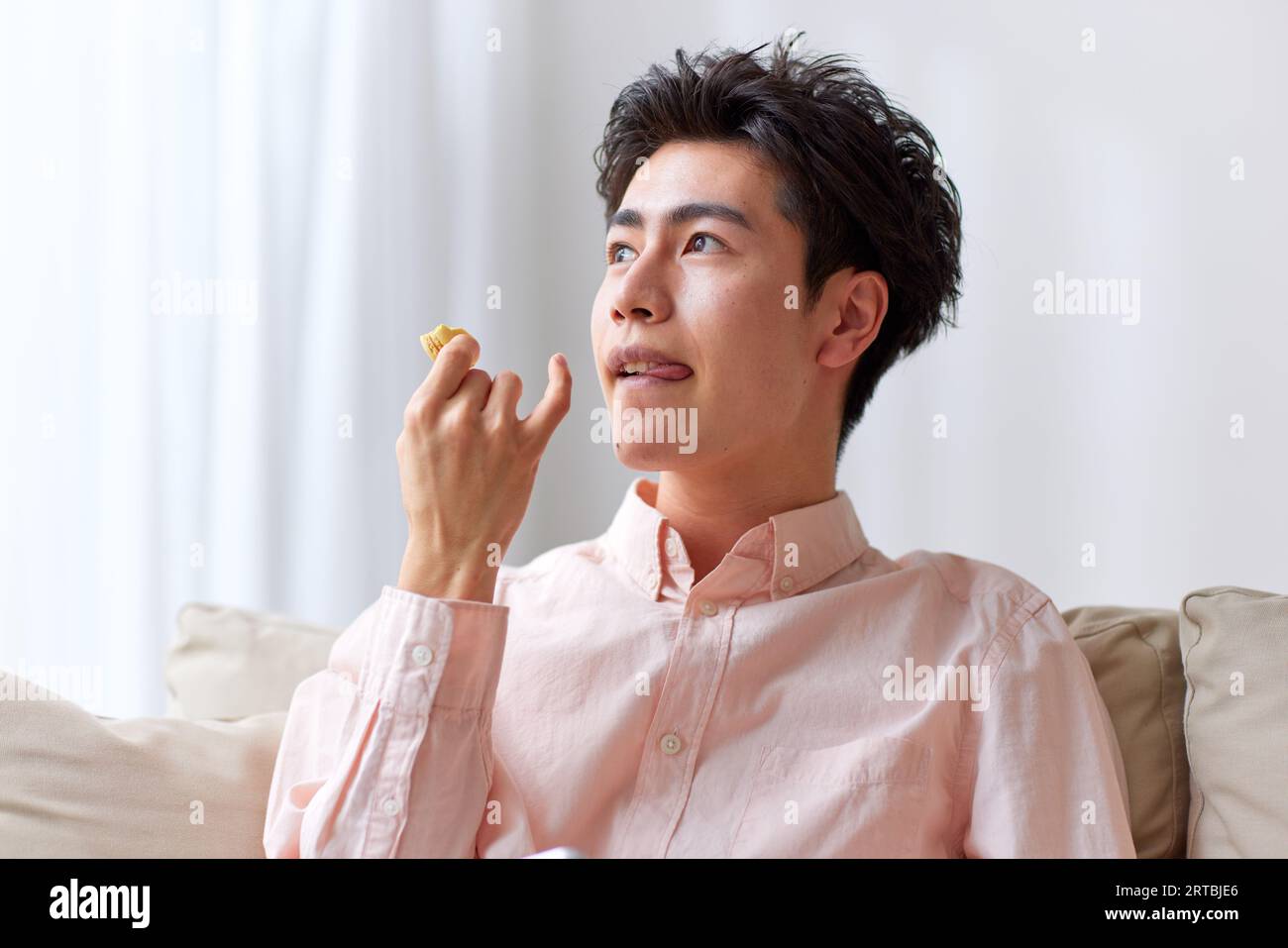 Man macaroon hi-res stock photography and images - Alamy