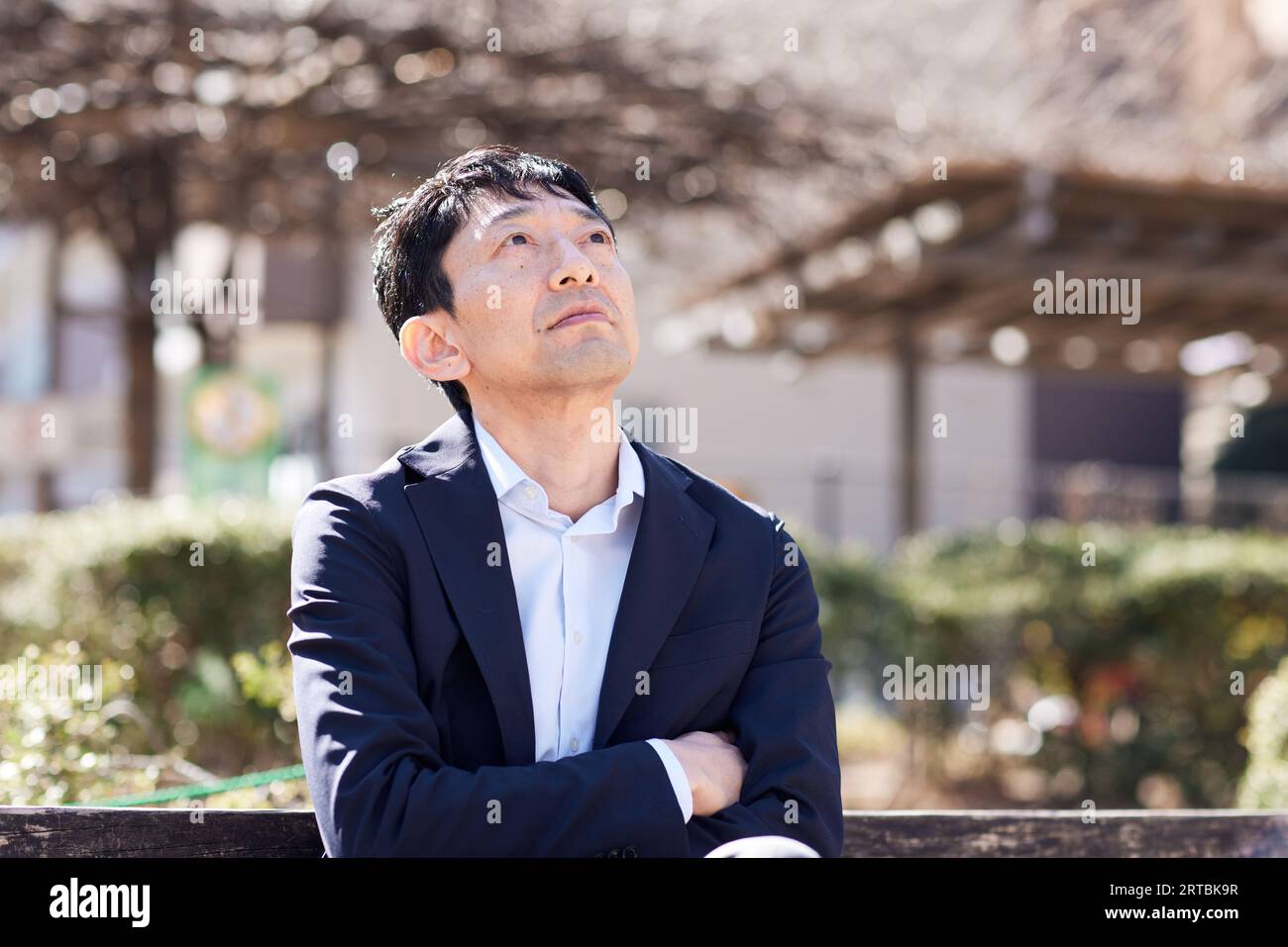 Thinking japan hi-res stock photography and images - Alamy