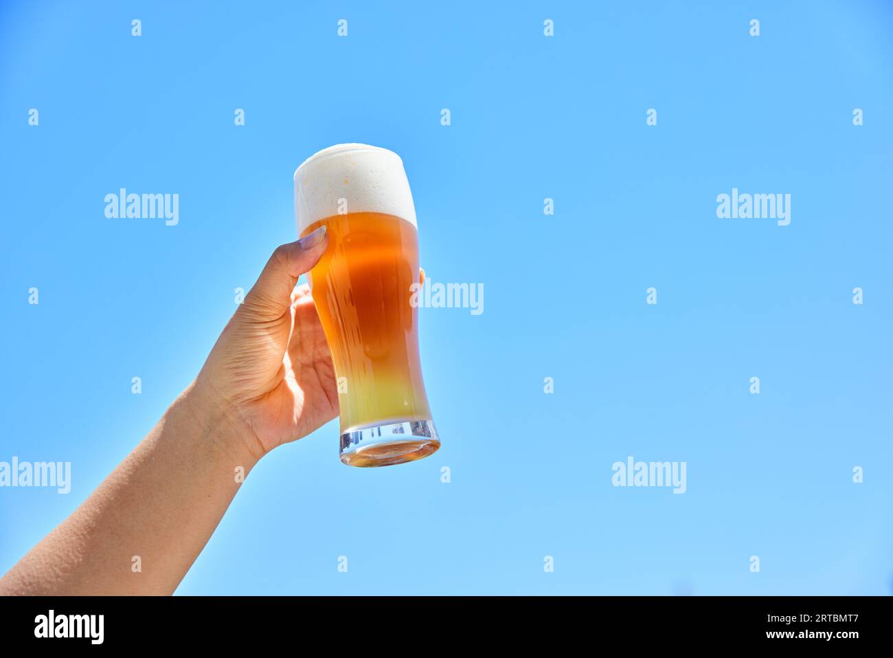 Close up blue glass hi-res stock photography and images - Alamy