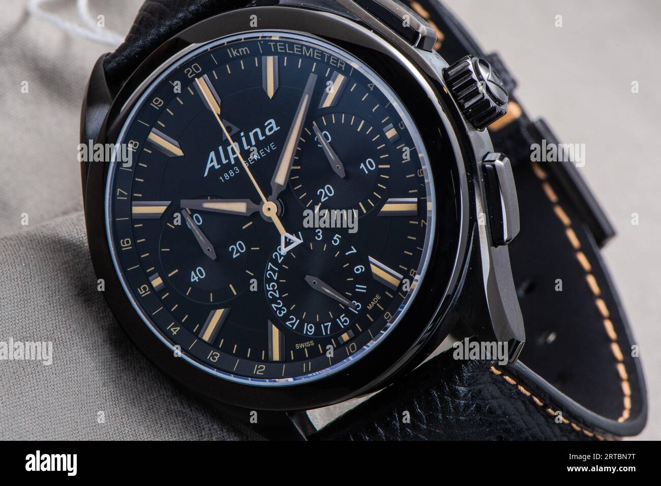 Alpina Alpiner 4 Maanufacture Flyback Chrono Stock Photo - Alamy