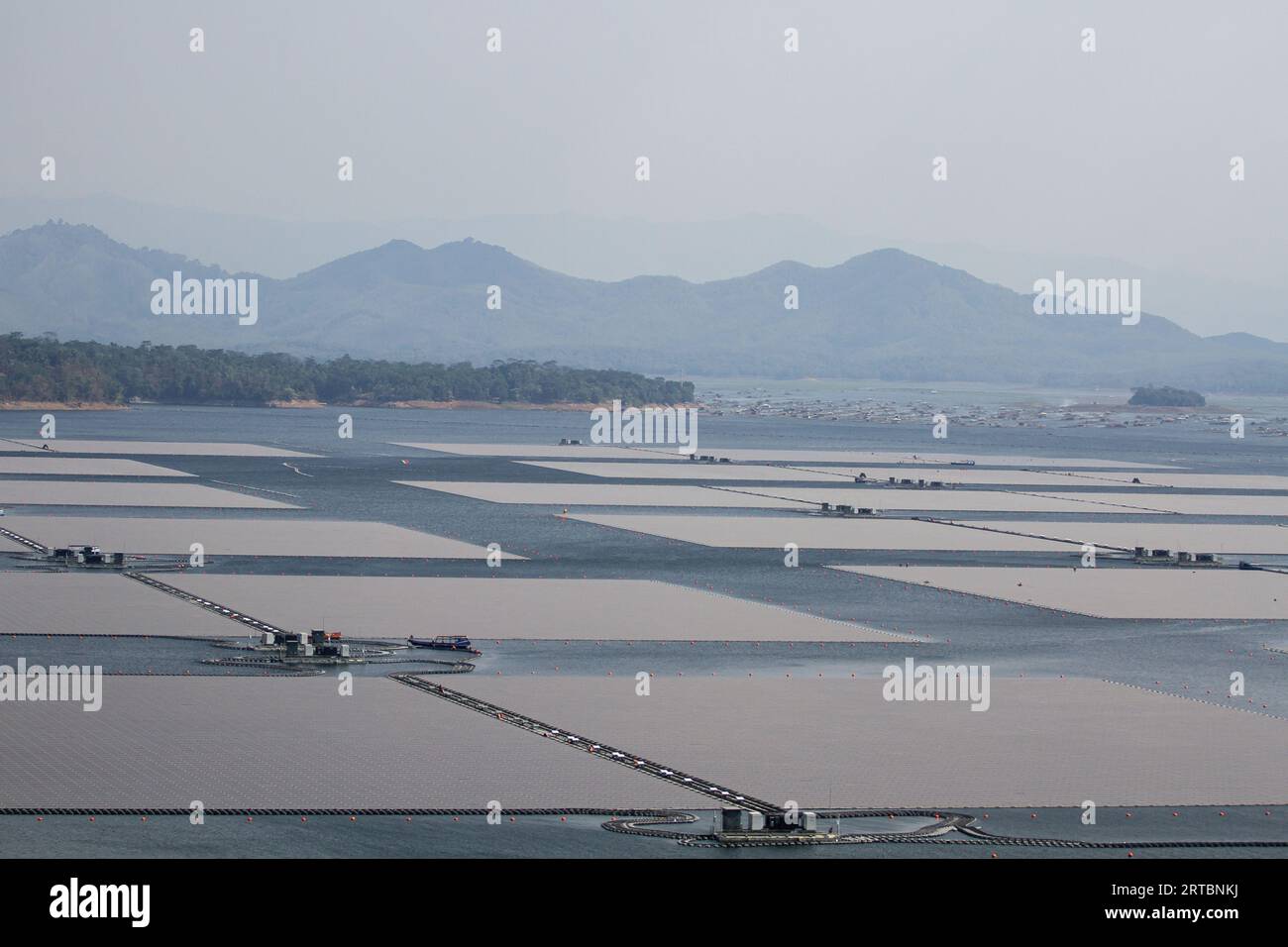 Floating solar project indonesia hi-res stock photography and images ...