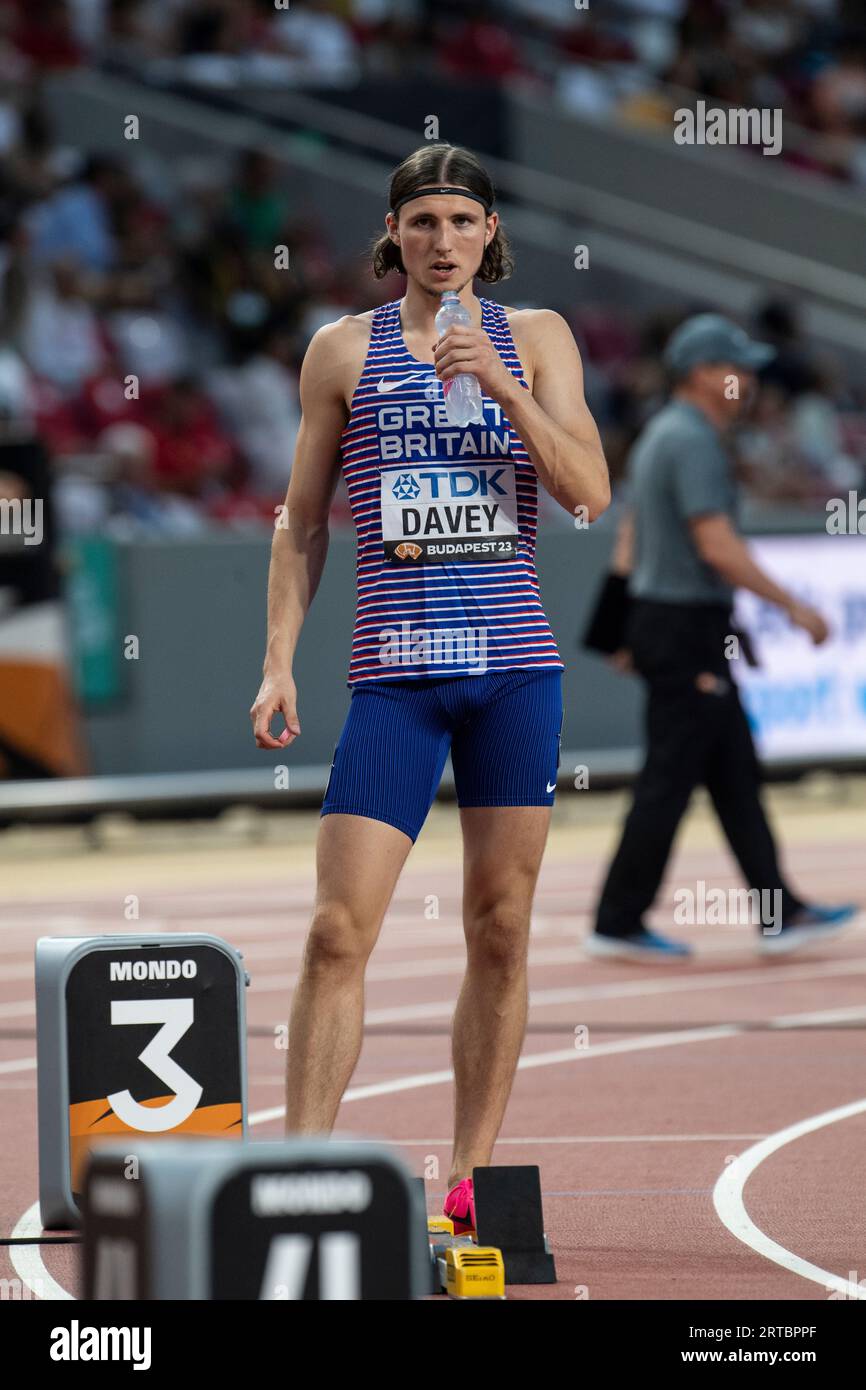 Lewis Davey of GB & NI competing in the 4x400m relay on day eight at ...