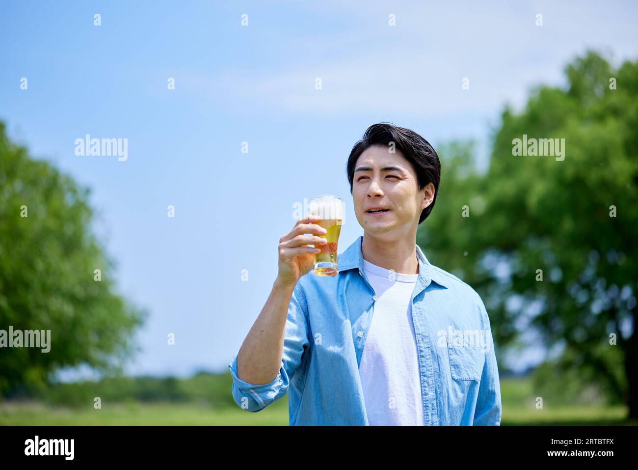Reaction square hi-res stock photography and images - Alamy