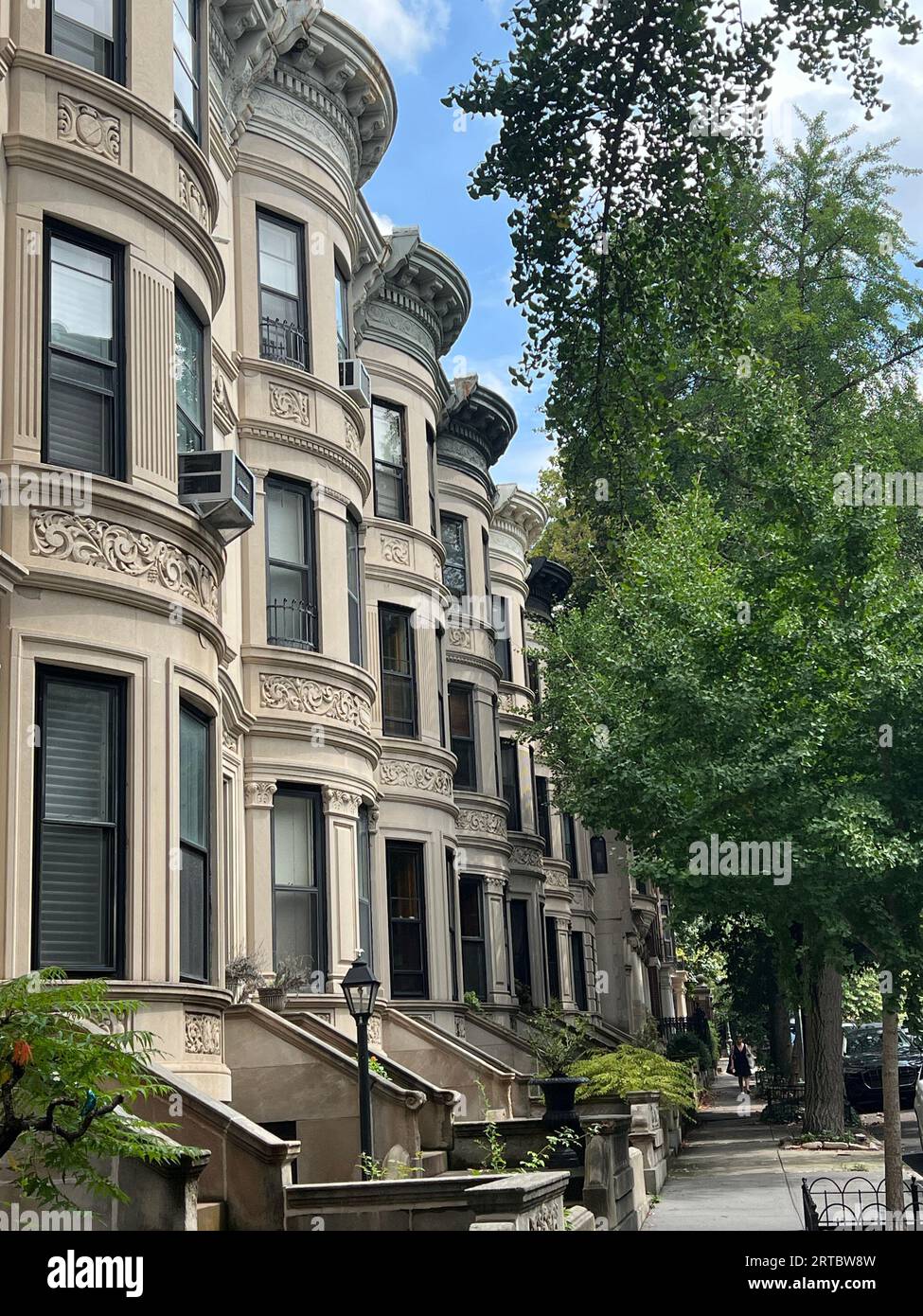 Classic limestone buildings in the residential neighborhood of Park ...