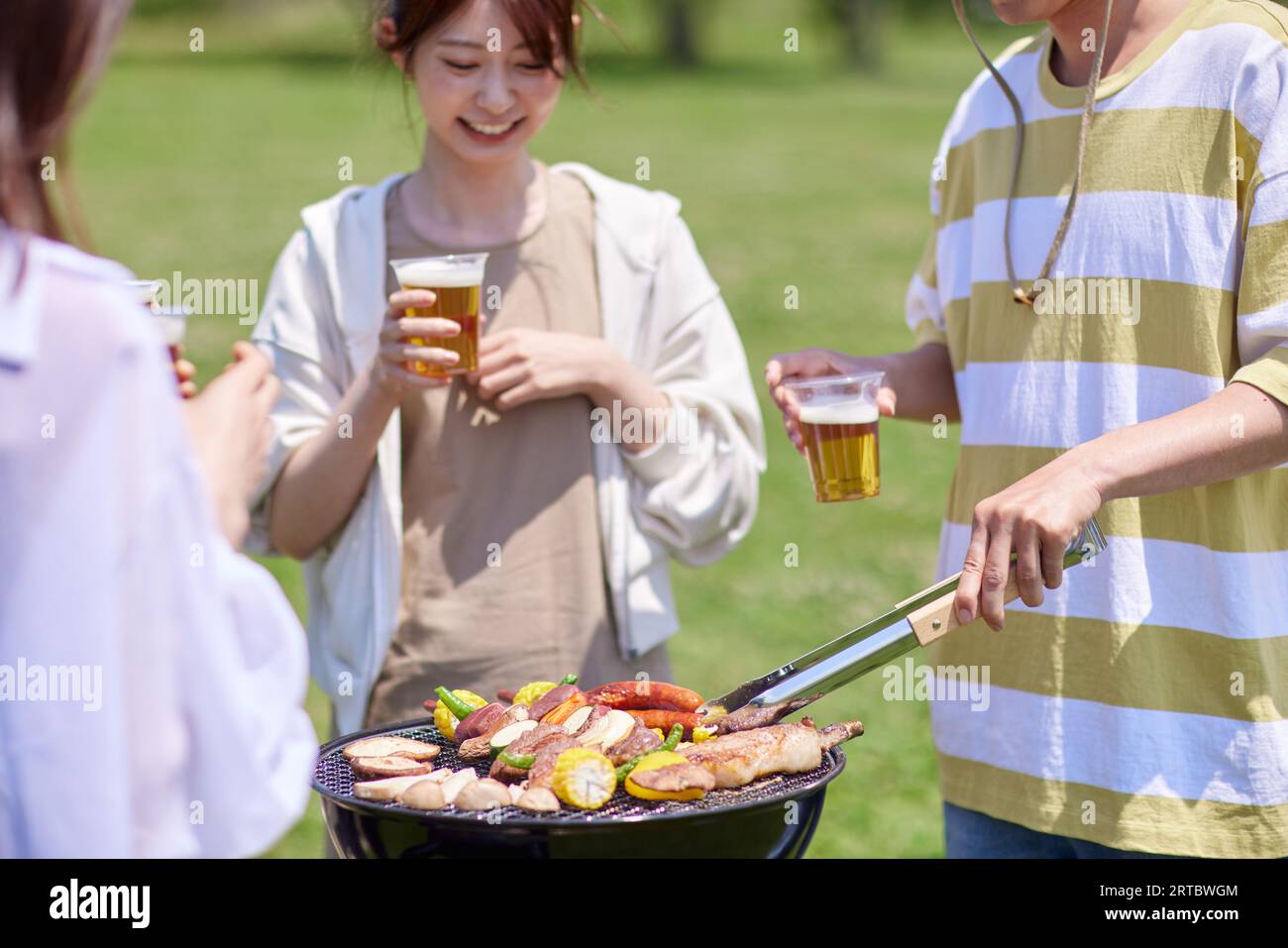 Japanese people having barbecue at city park Stock Photo - Alamy