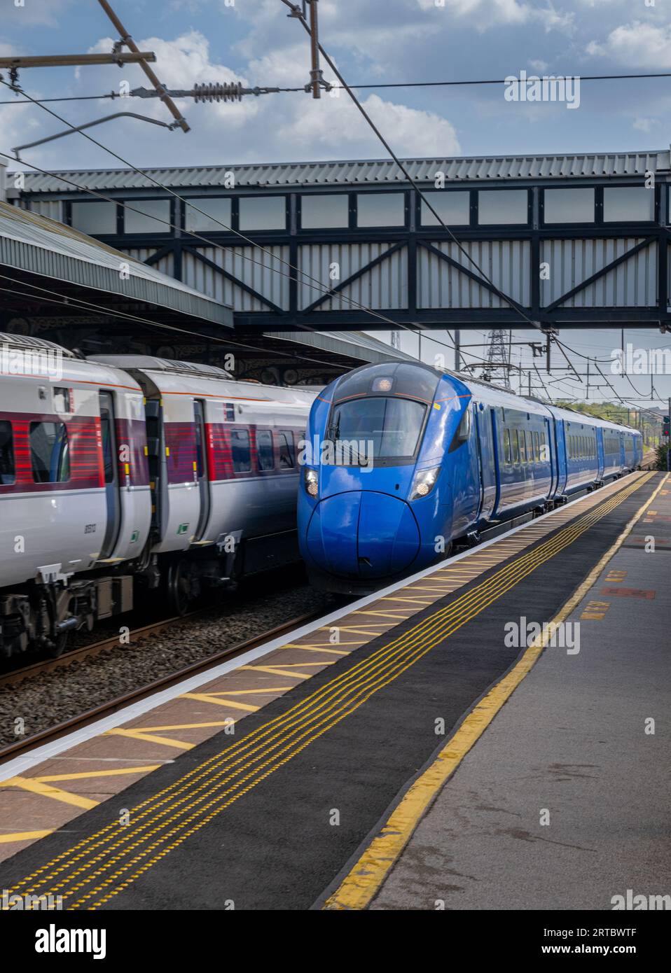 Slow train passage scene hi-res stock photography and images - Alamy