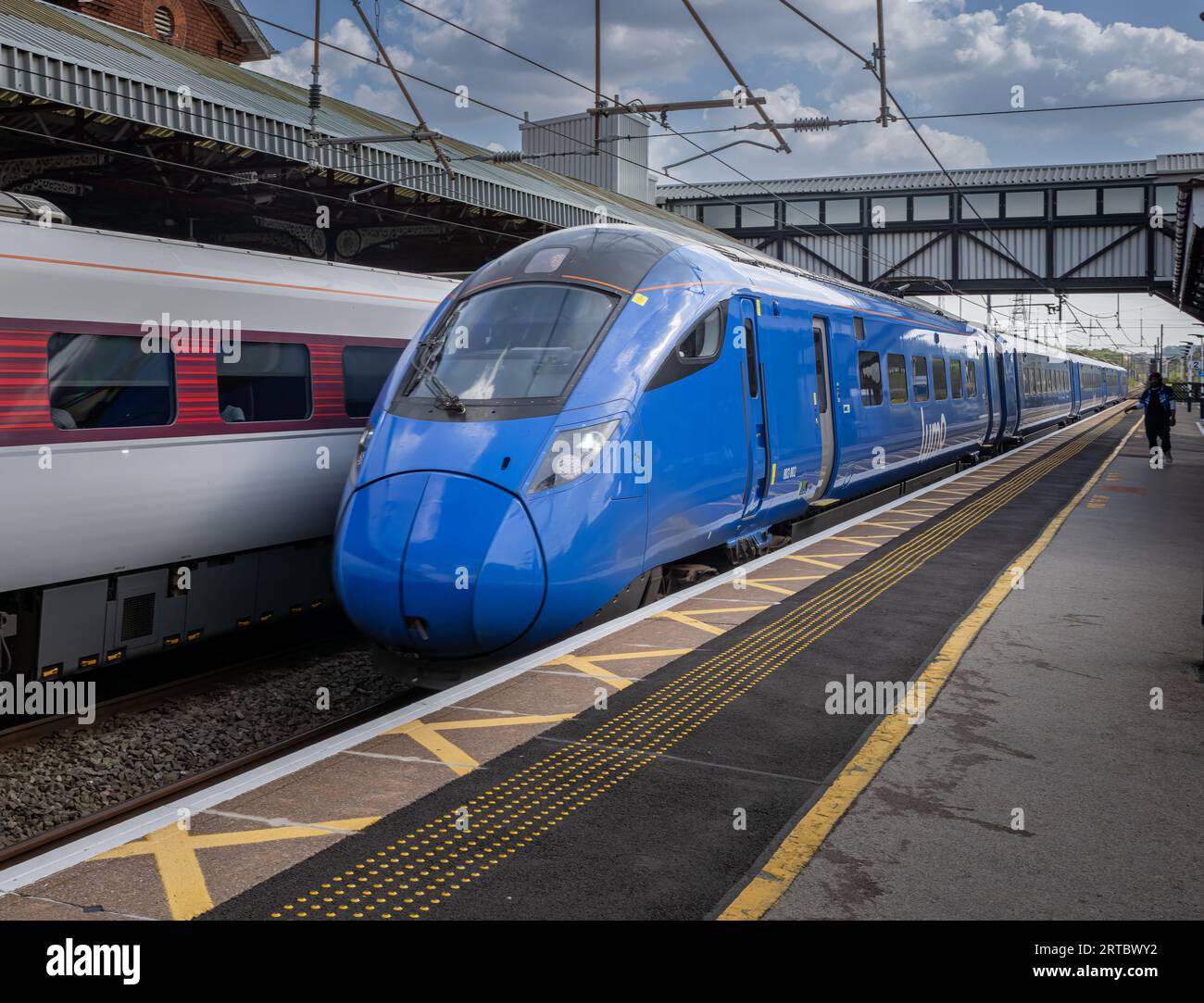 Slow train passage scene hi-res stock photography and images - Alamy