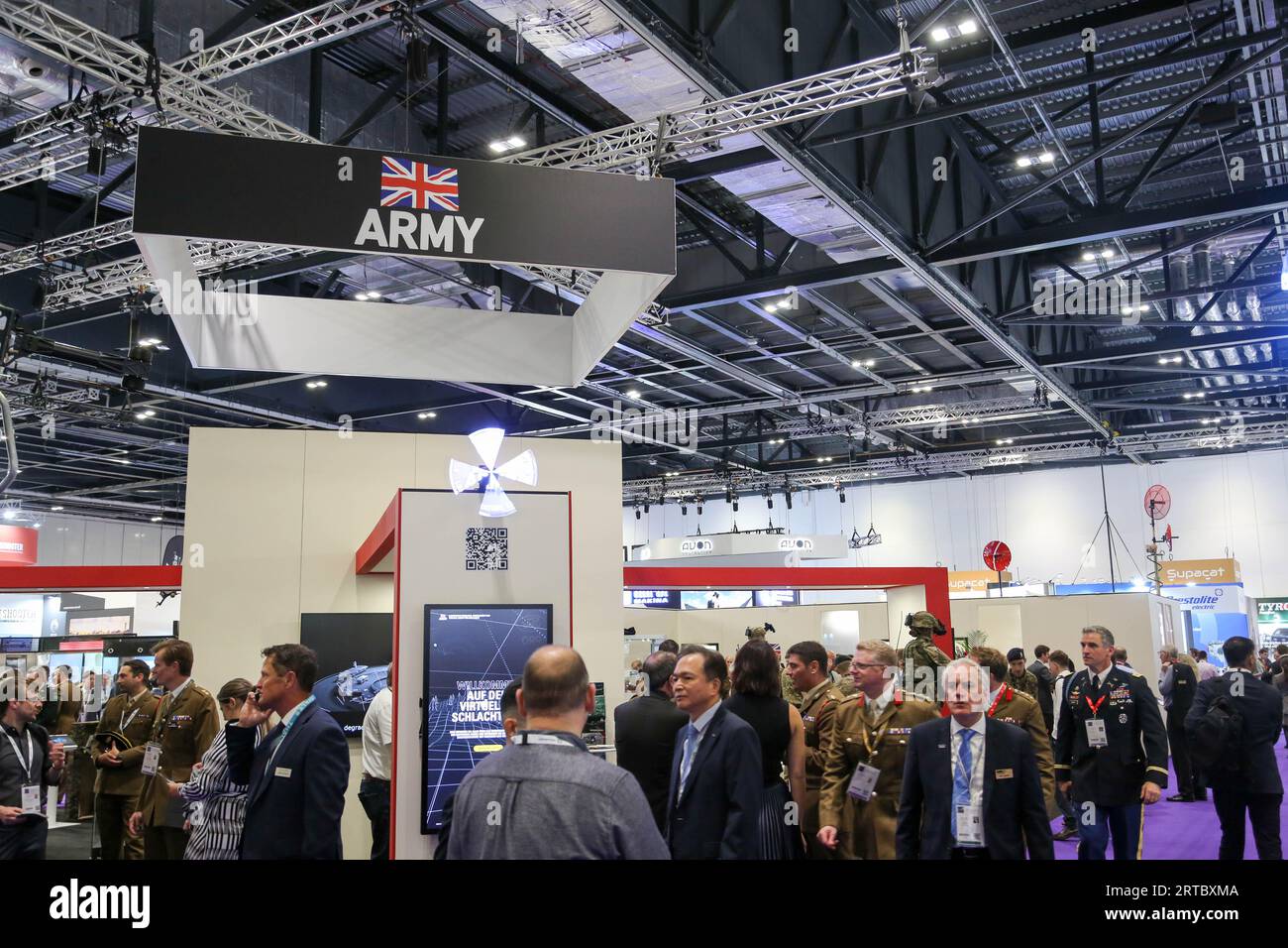 Army 2023 exhibition hi-res stock photography and images - Alamy