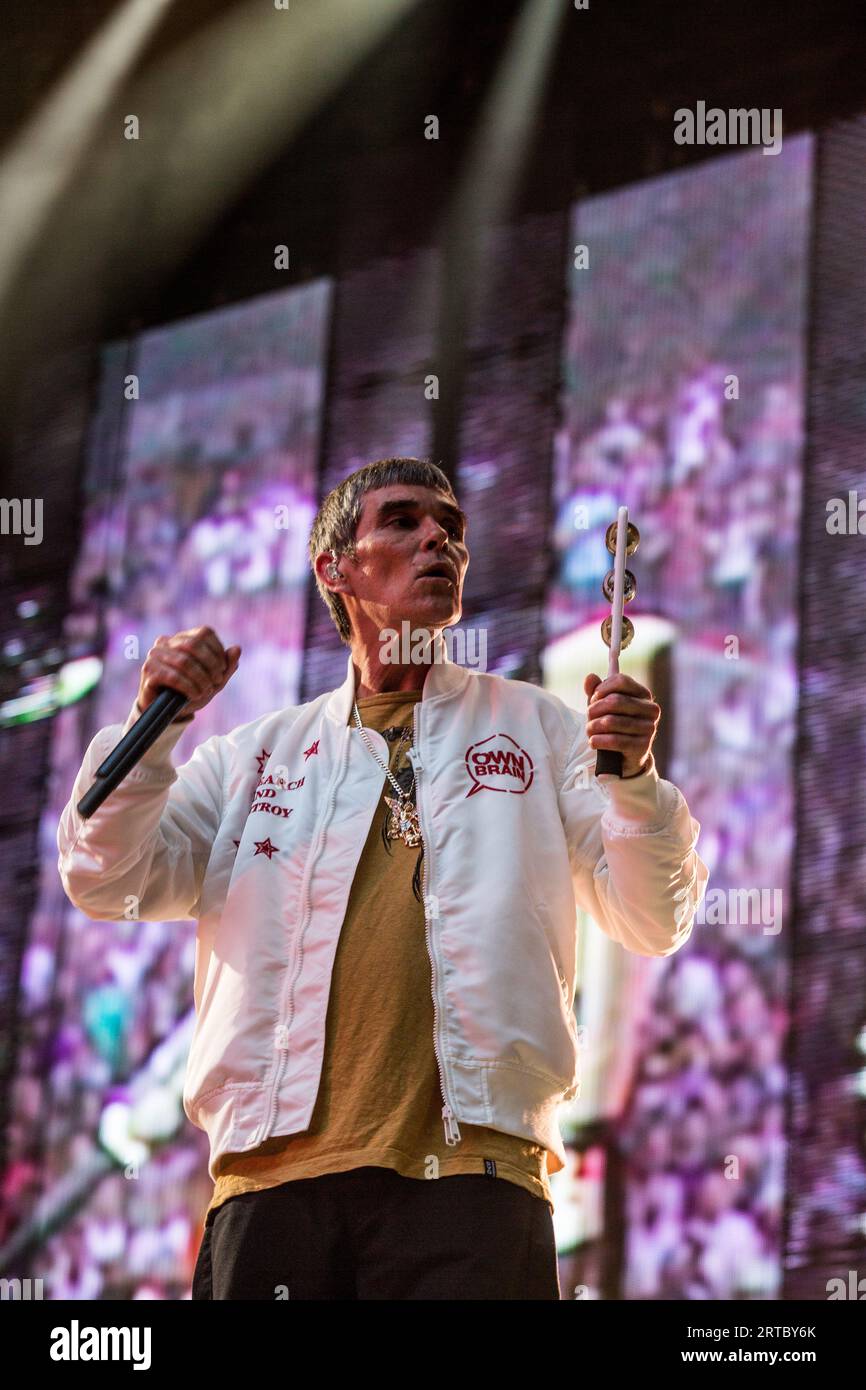 The Stone Roses performing at Wembley Stadium Stock Photo - Alamy