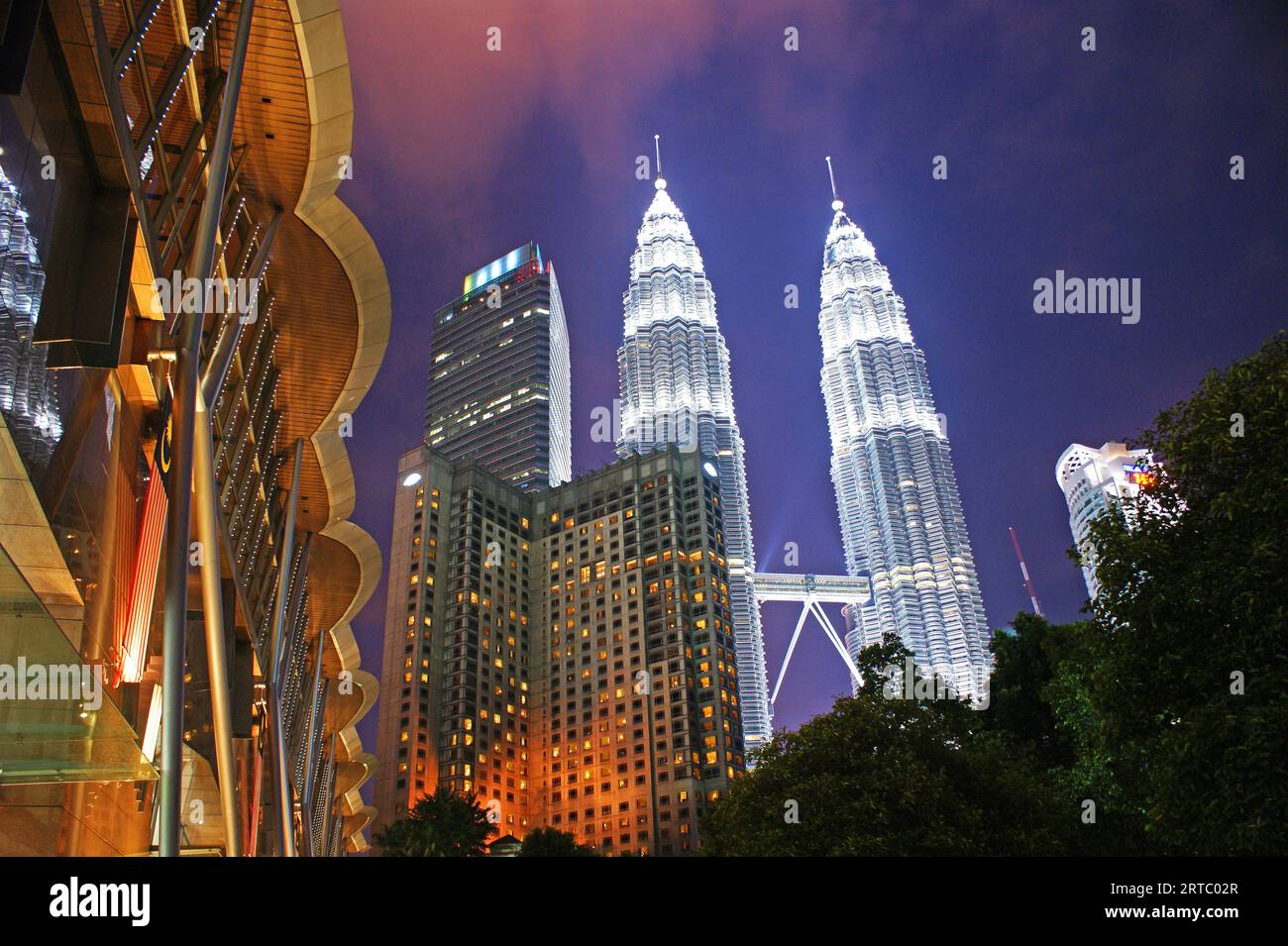 KLCC Petronas Twin Tower, Kuala Lumpur, Malaysia Stock Photo - Alamy