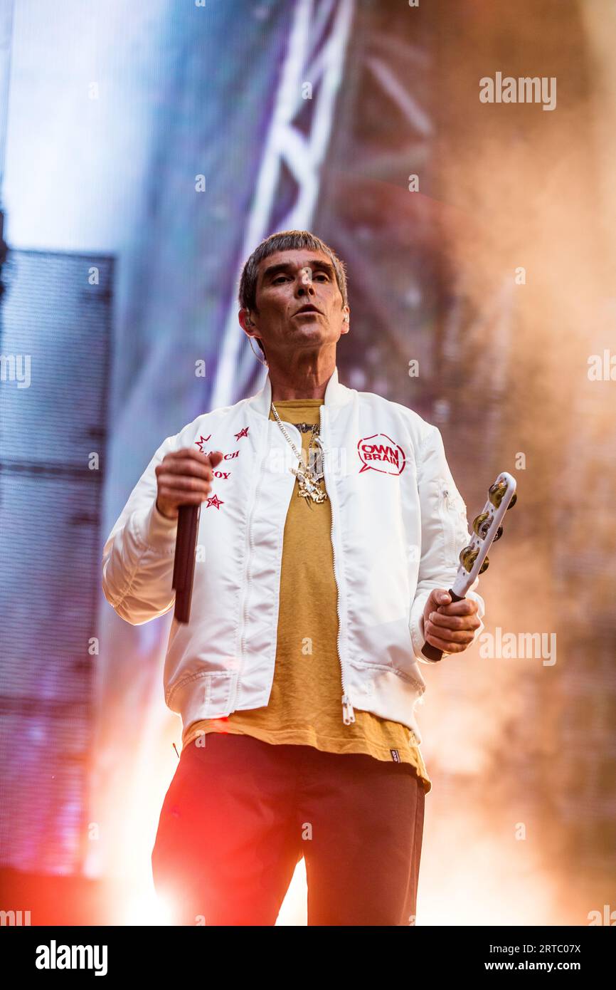 The Stone Roses performing at Wembley Stadium Stock Photo - Alamy