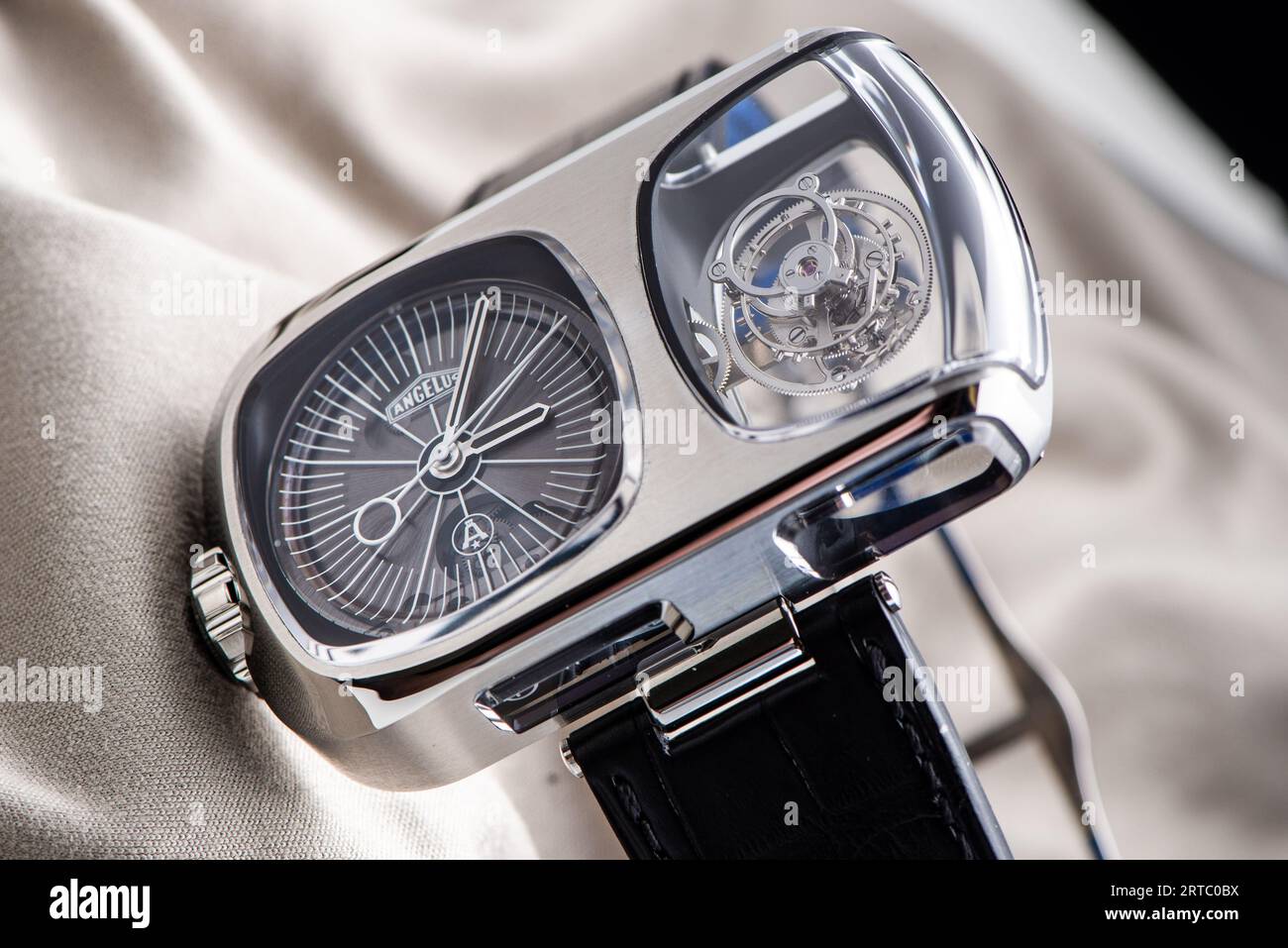 Angelus U10 Tourbillon Lumiere by Angelus watch manufactory in ...