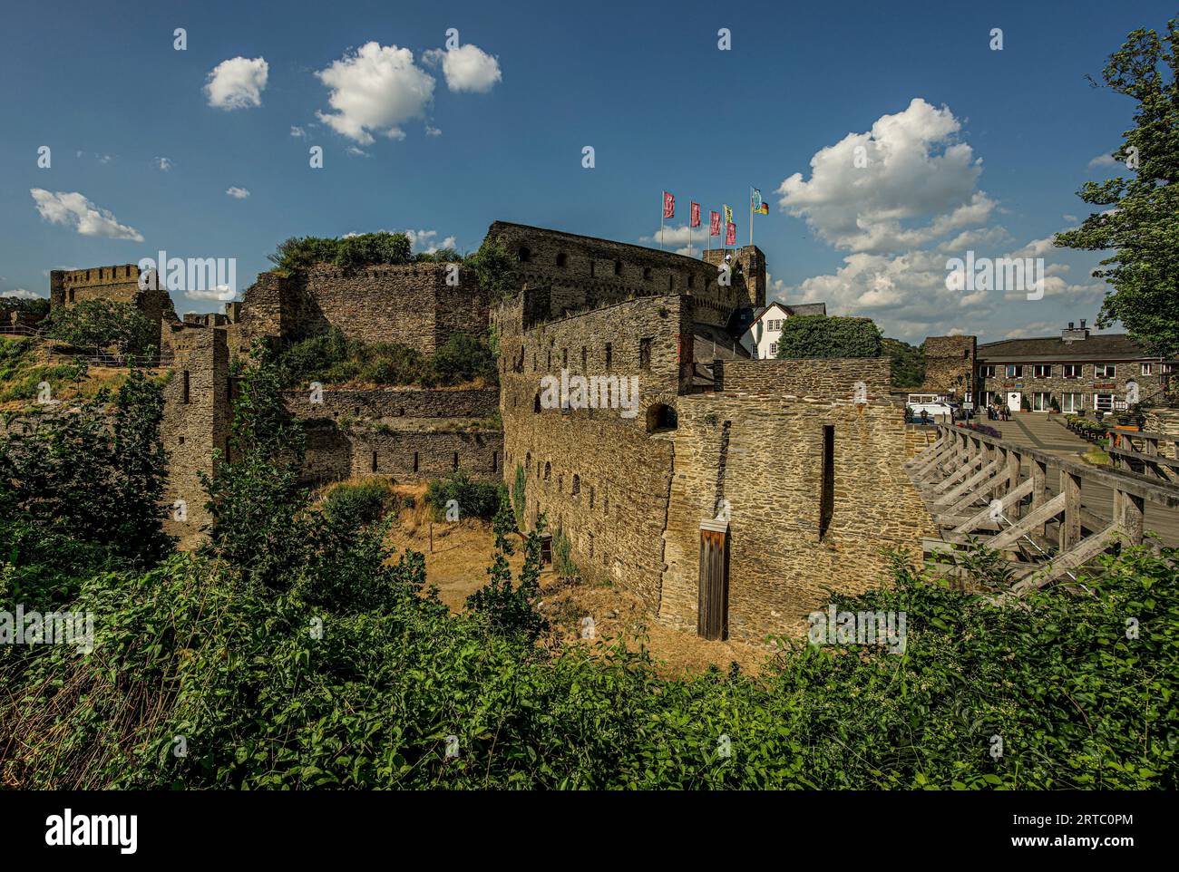 Schloss rheinfels hi-res stock photography and images - Alamy