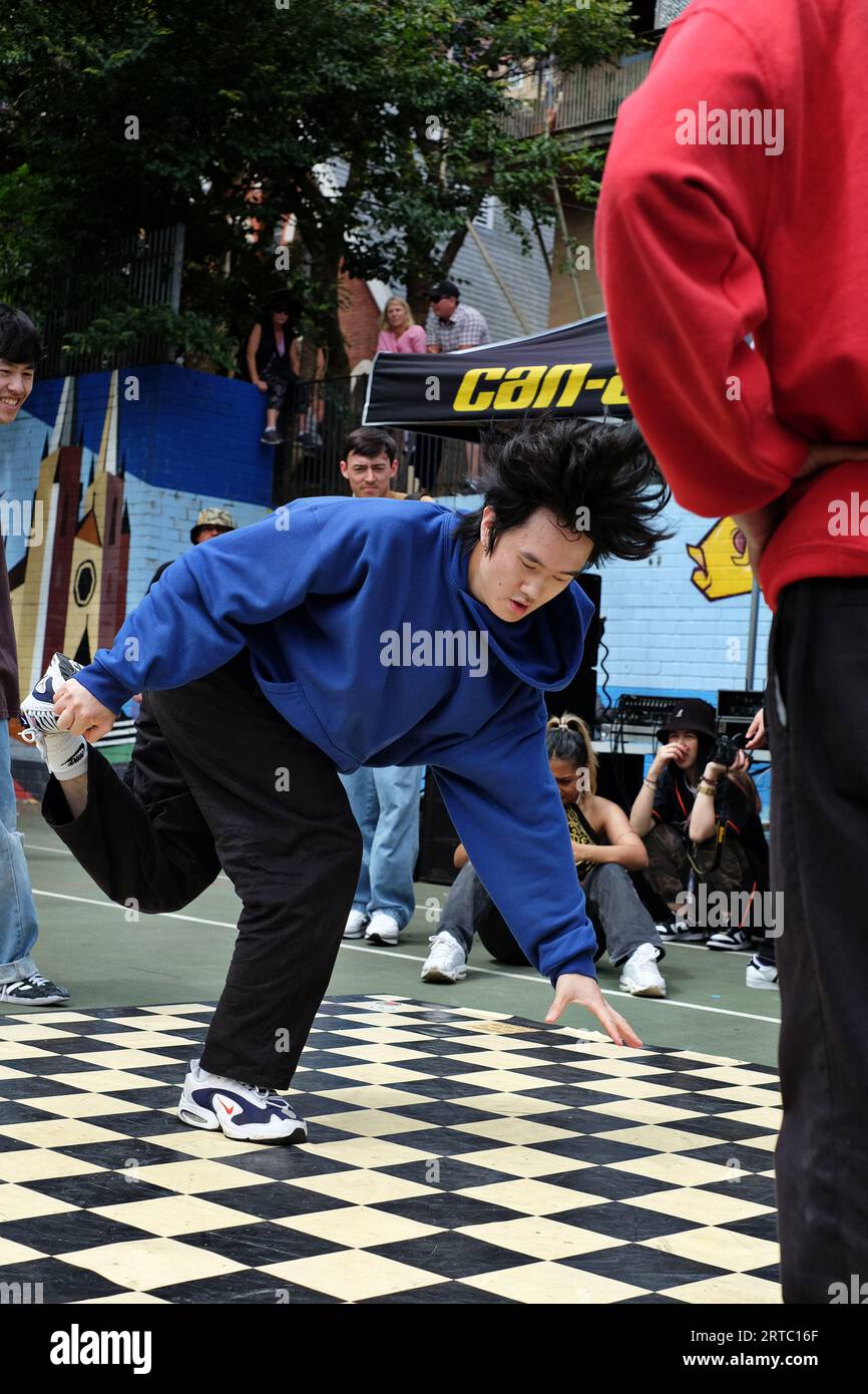 Rap battles hi-res stock photography and images - Alamy