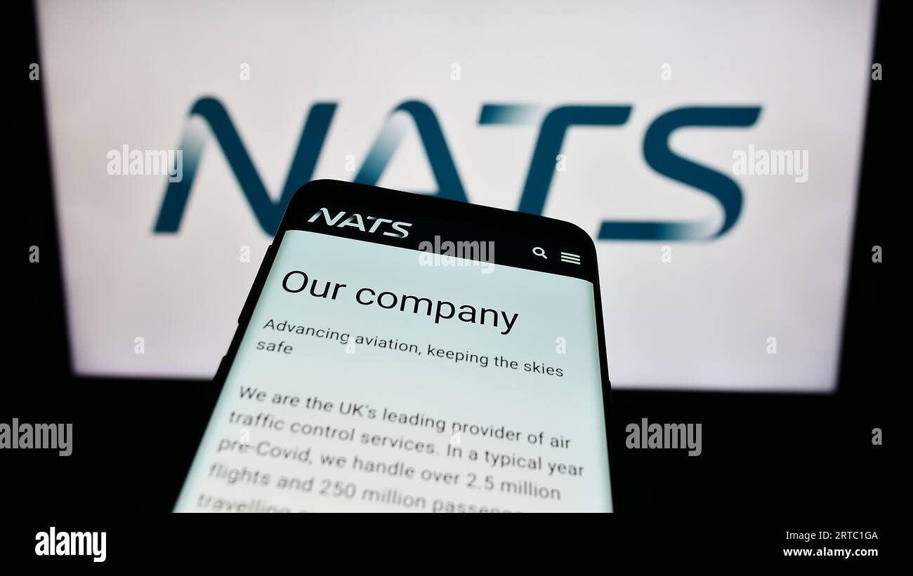 Air traffic control operator hi-res stock photography and images - Alamy