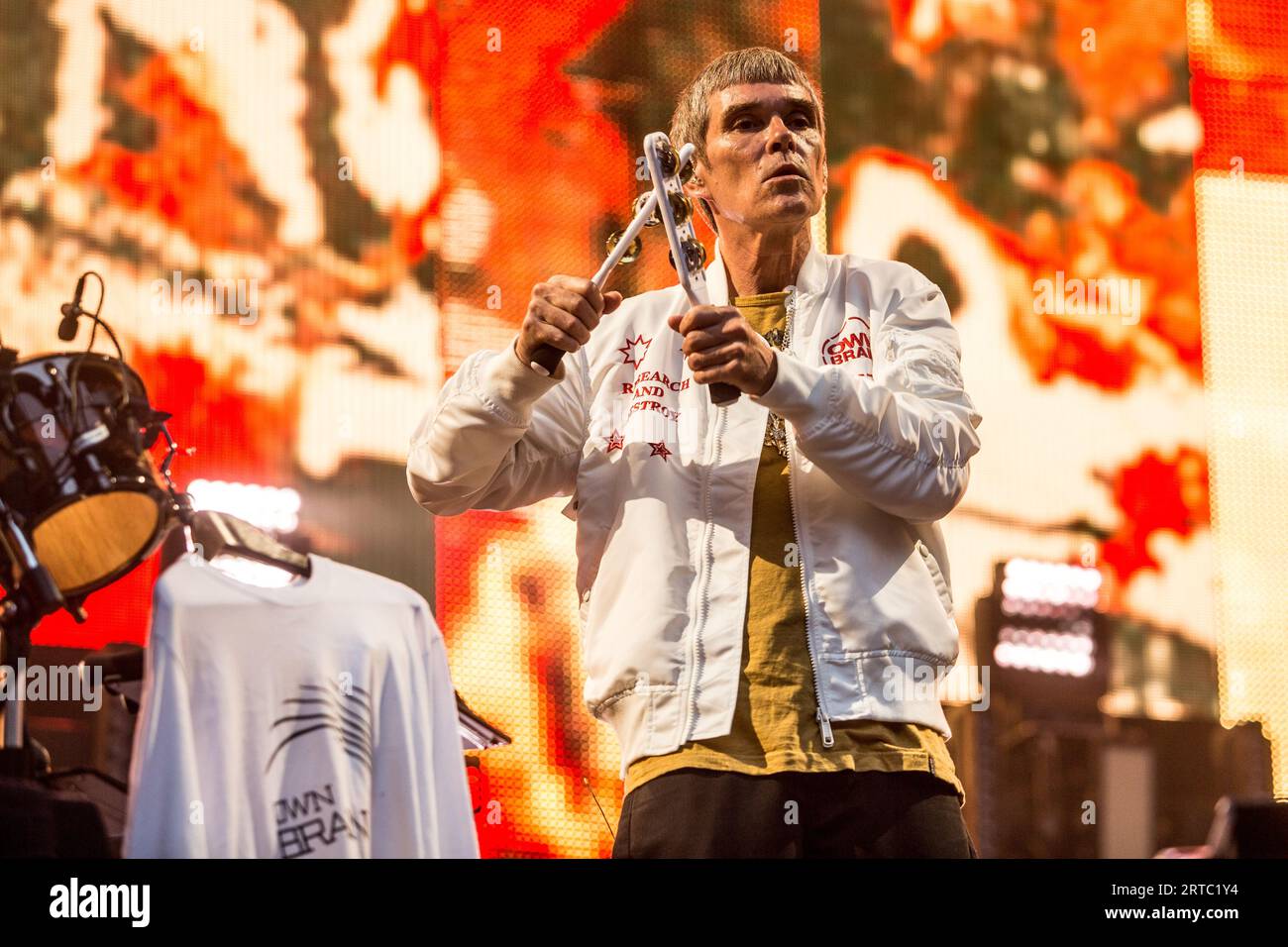 The Stone Roses performing at Wembley Stadium Stock Photo - Alamy