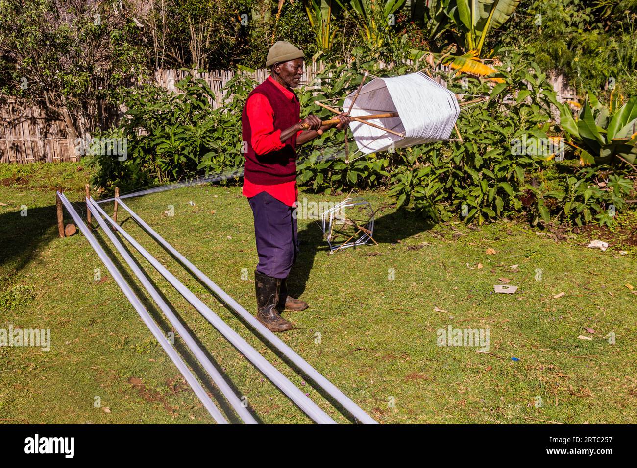 DORZE, ETHIOPIA - JANUARY 30, 2020: Dorze man is showing their ...
