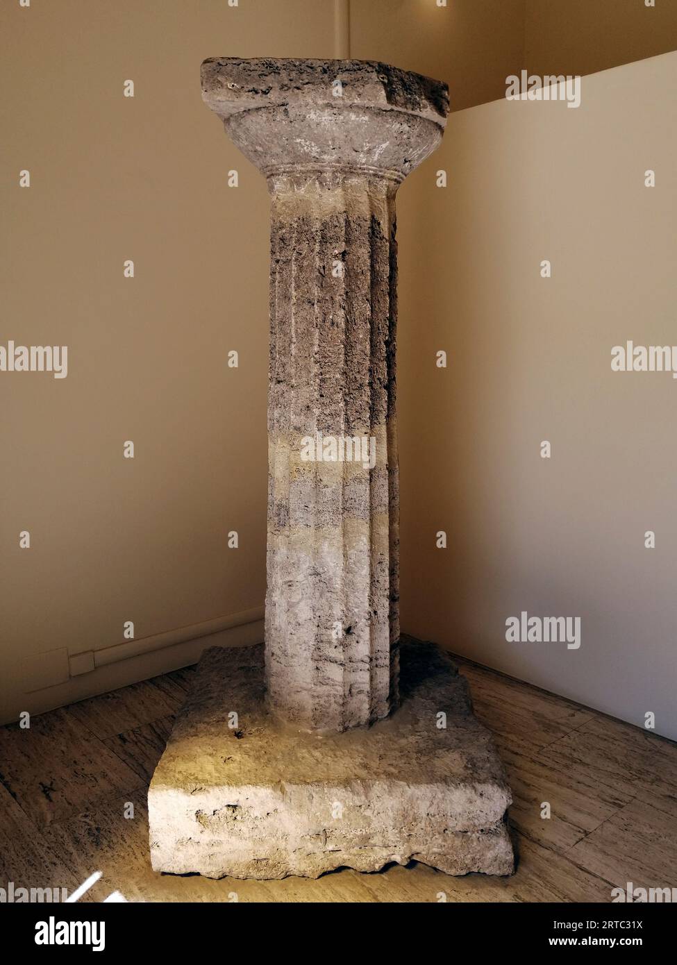 Crypt of benito mussolini hi-res stock photography and images - Alamy