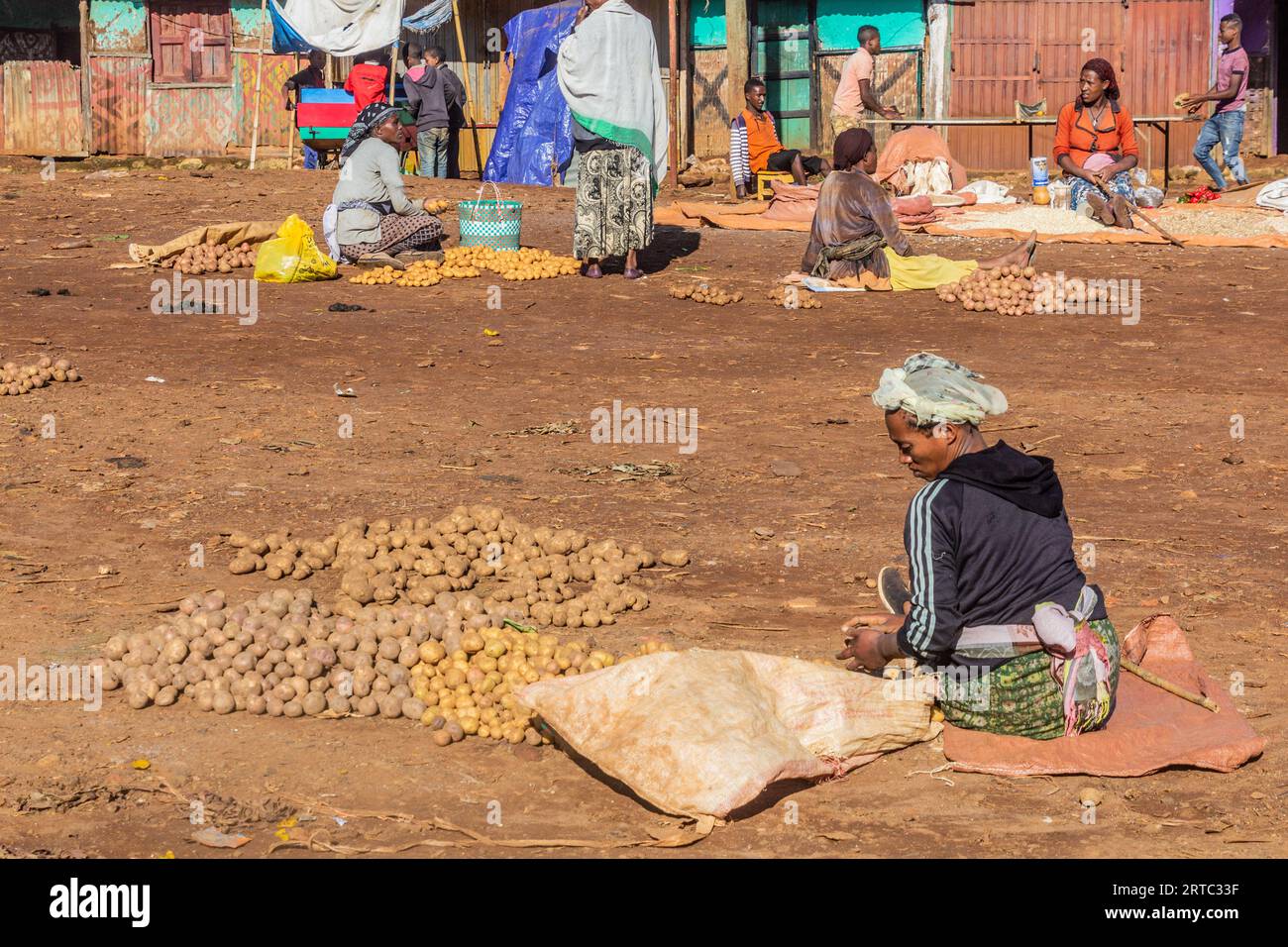Dorze tribe hi-res stock photography and images - Alamy