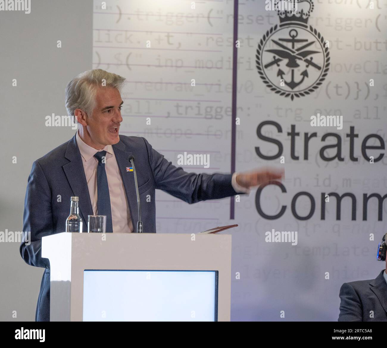 Uk government minister for defence procurement hi-res stock photography ...