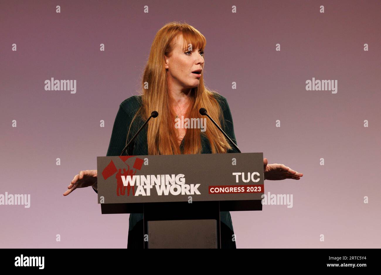 Angela ryner hi-res stock photography and images - Alamy