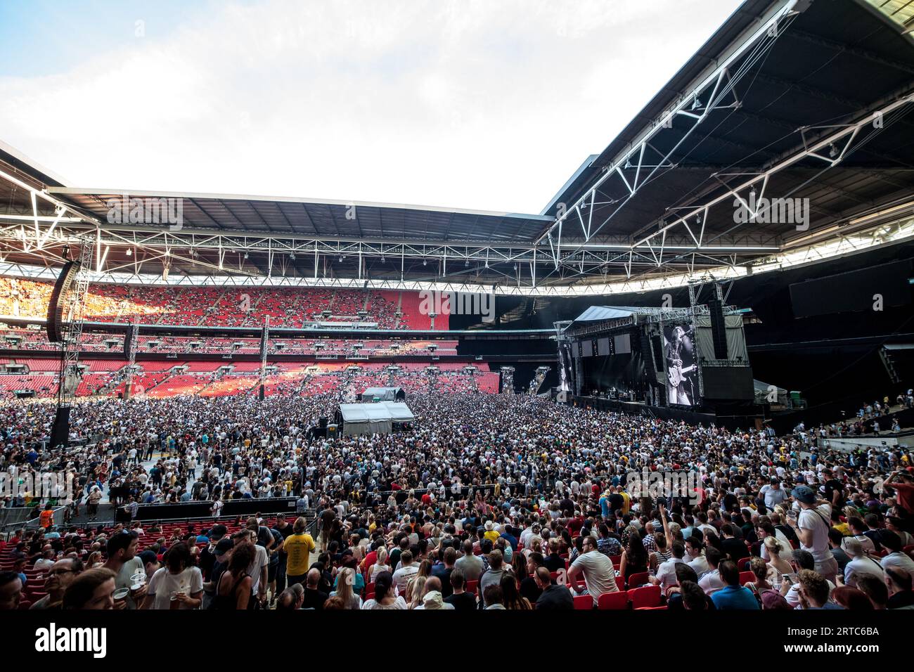 The Stone Roses performing at Wembley Stadium Stock Photo - Alamy