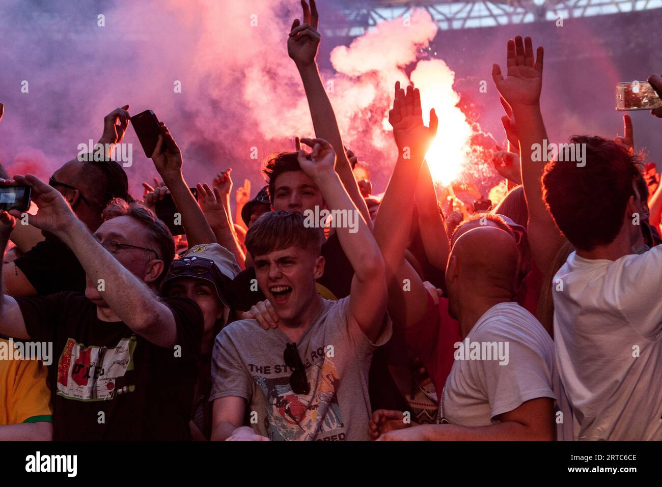 The Stone Roses performing at Wembley Stadium Stock Photo - Alamy