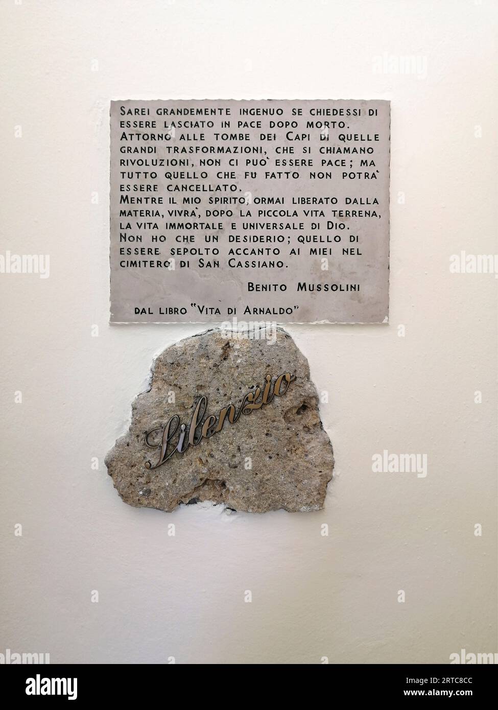 Crypt of benito mussolini hi-res stock photography and images - Alamy