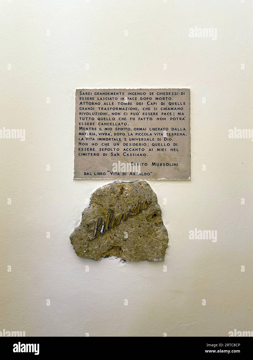 Crypt of benito mussolini hi-res stock photography and images - Alamy