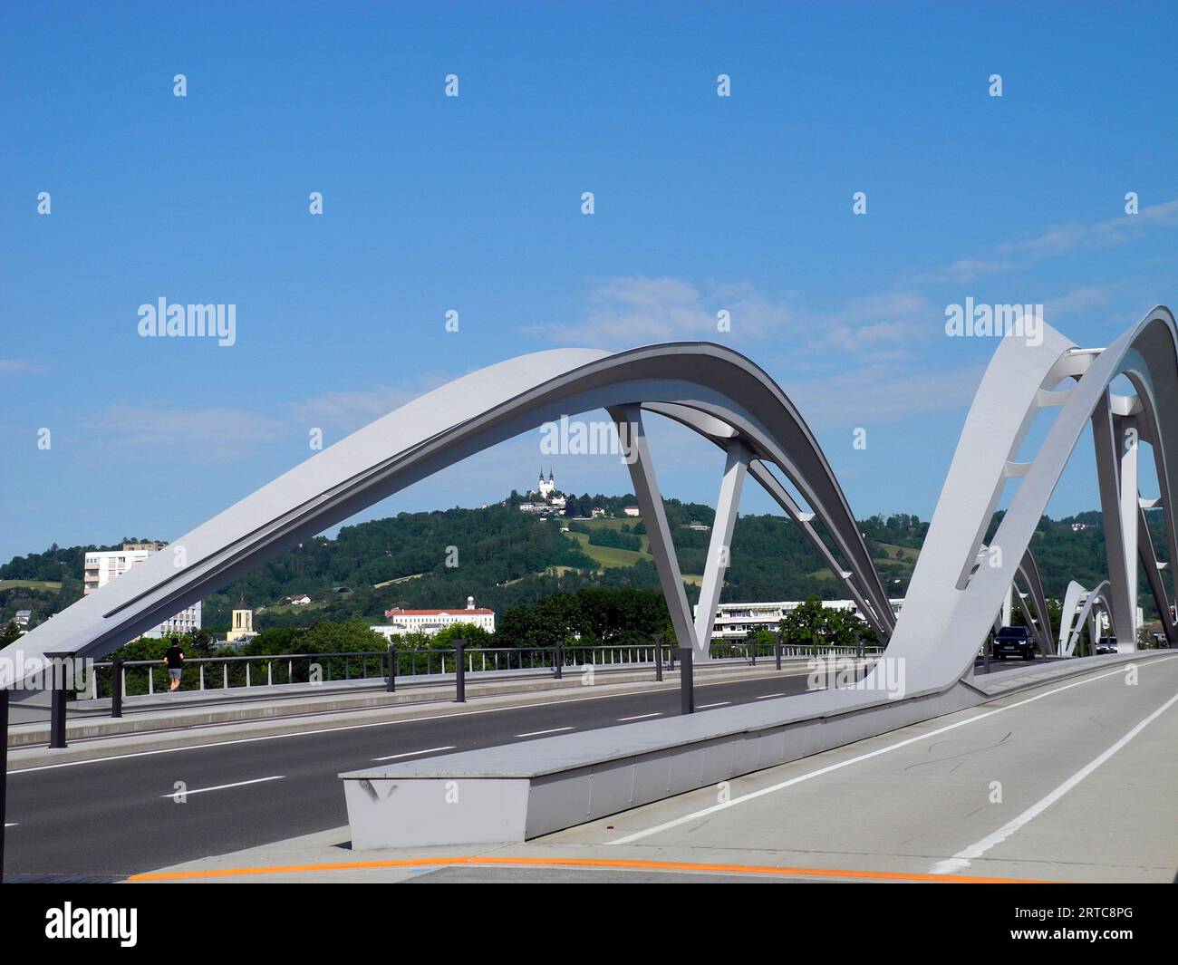 Austria, new bridge over the Danube river to replace the old railway ...