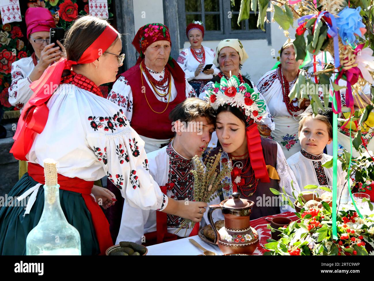 KYIV, UKRAINE - SEPTEMBER 10, 2023 - The bride and groom in national ...