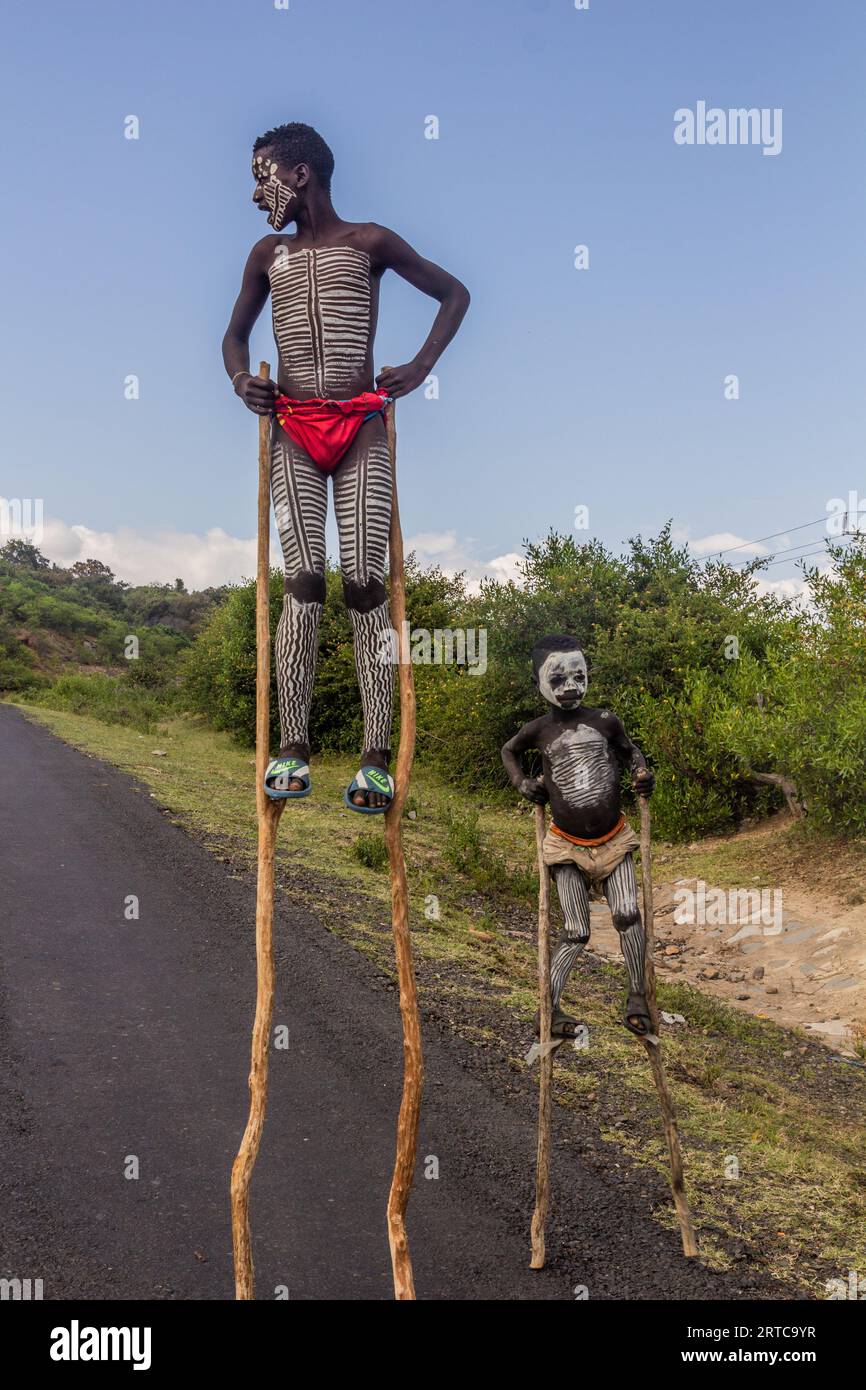 Ethiopia omo valley bana tribe hi-res stock photography and images - Alamy