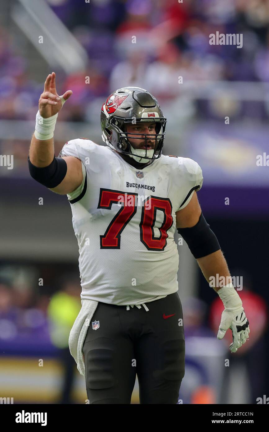 Tampa Bay Buccaneers center Robert Hainsey (70) in action during the ...