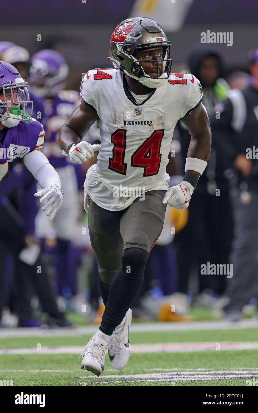 Tampa Bay Buccaneers wide receiver Chris Godwin (14) in action during ...